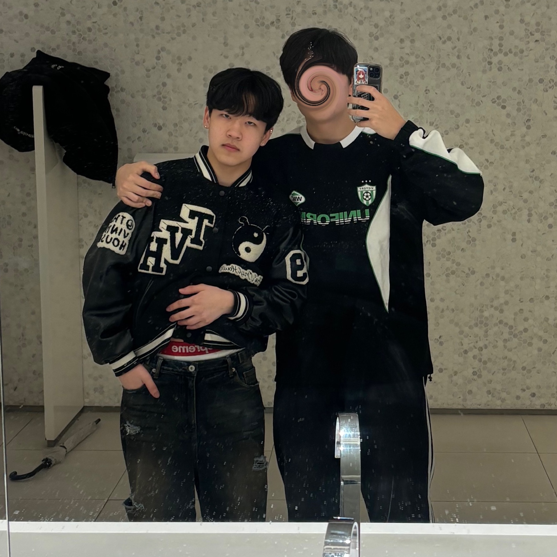 김민준 (@minju.n_003) 님의 게시물 | KREAM