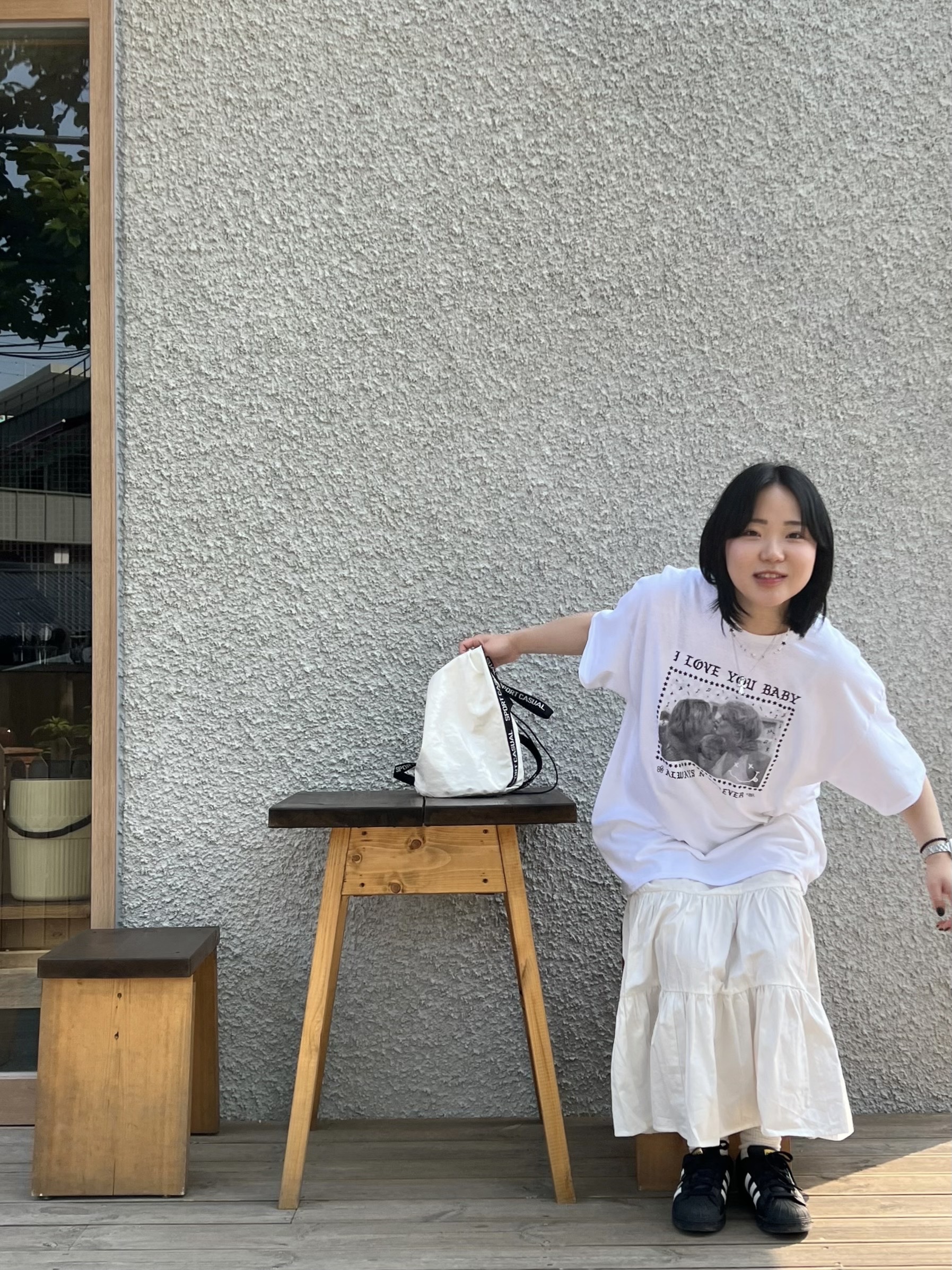 (@xs_uri) 님의 게시물 | KREAM