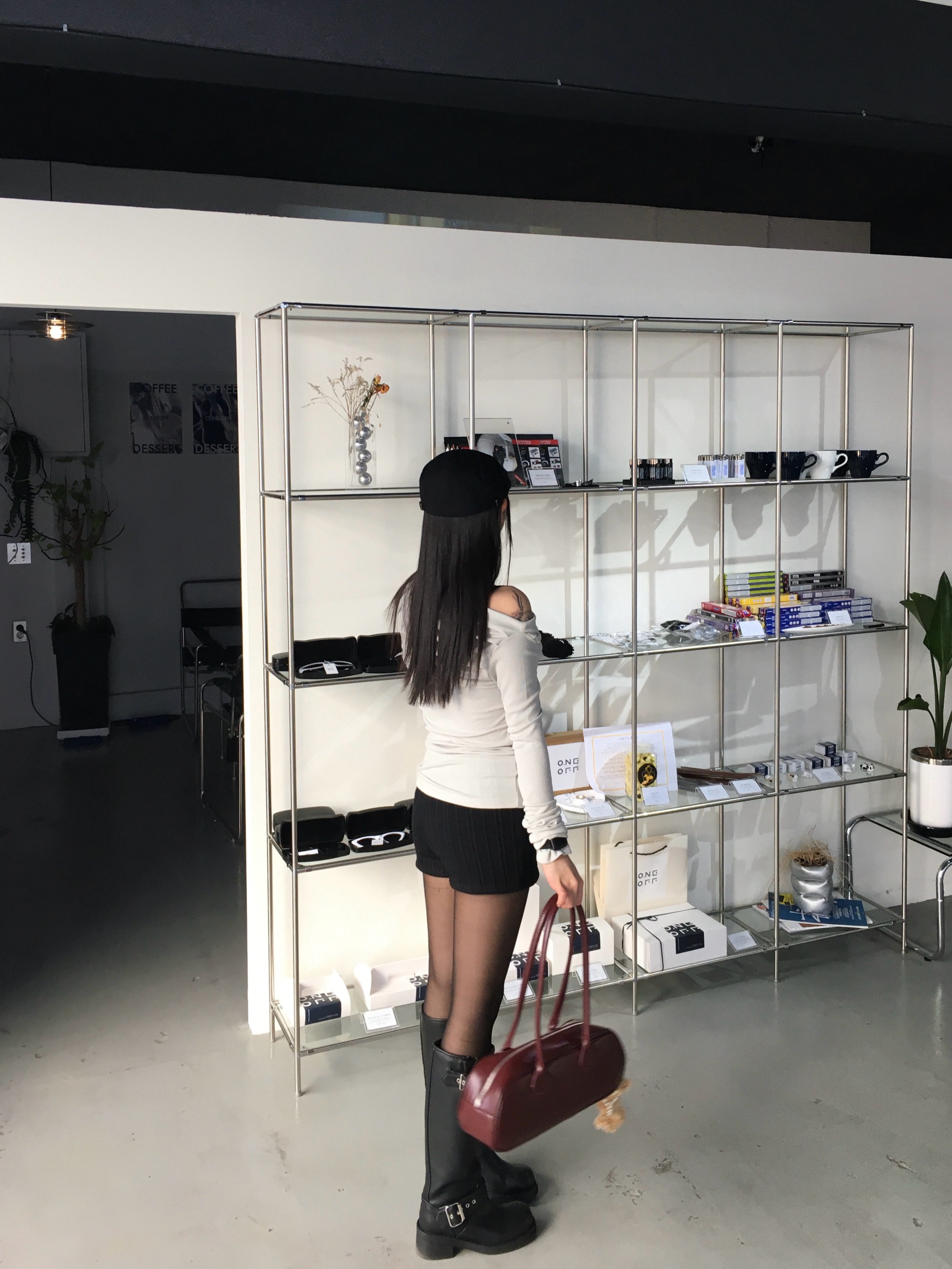 (@owlhuii) 님의 게시물 | KREAM