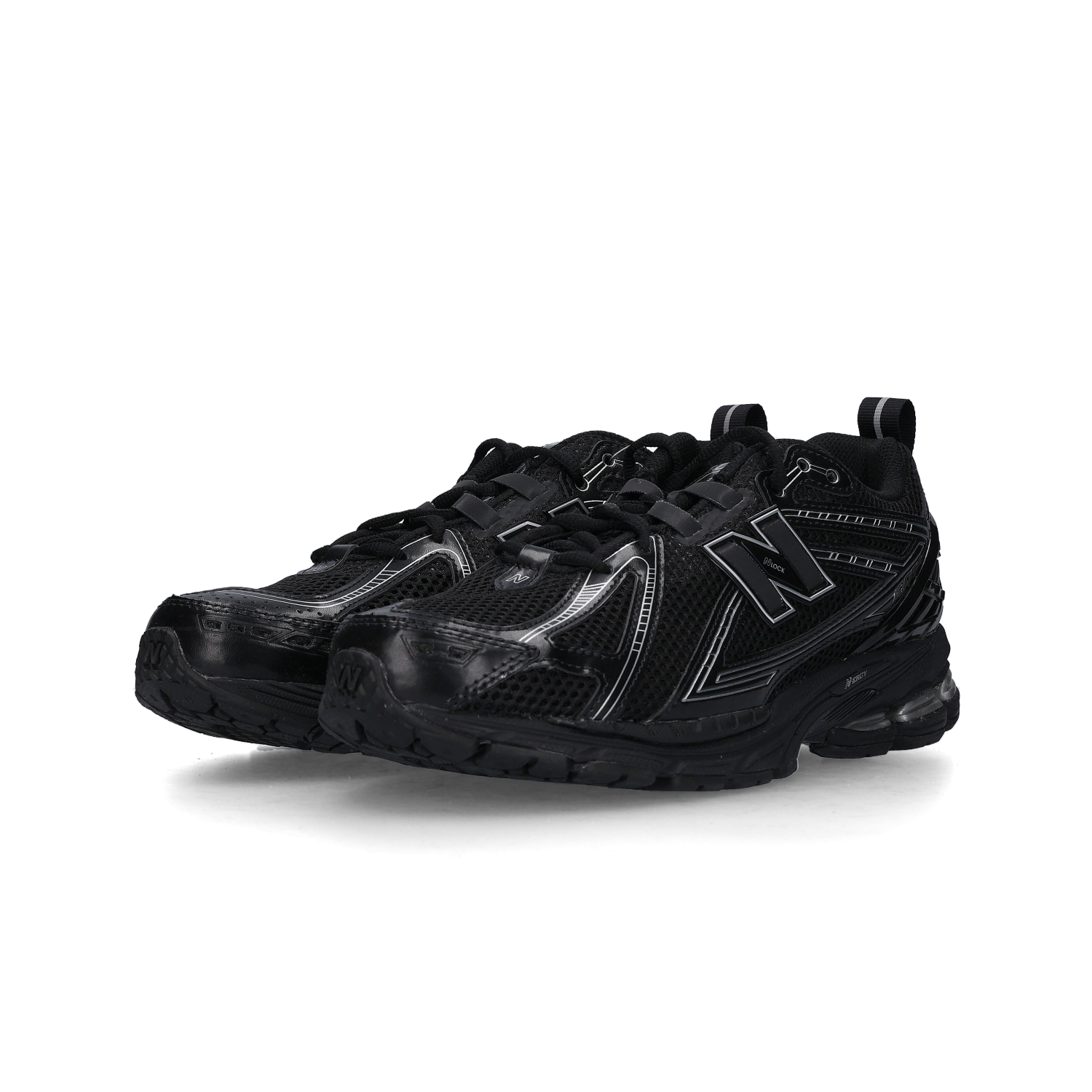 뉴발란스 1906R 트리플 블랙 | KREAM