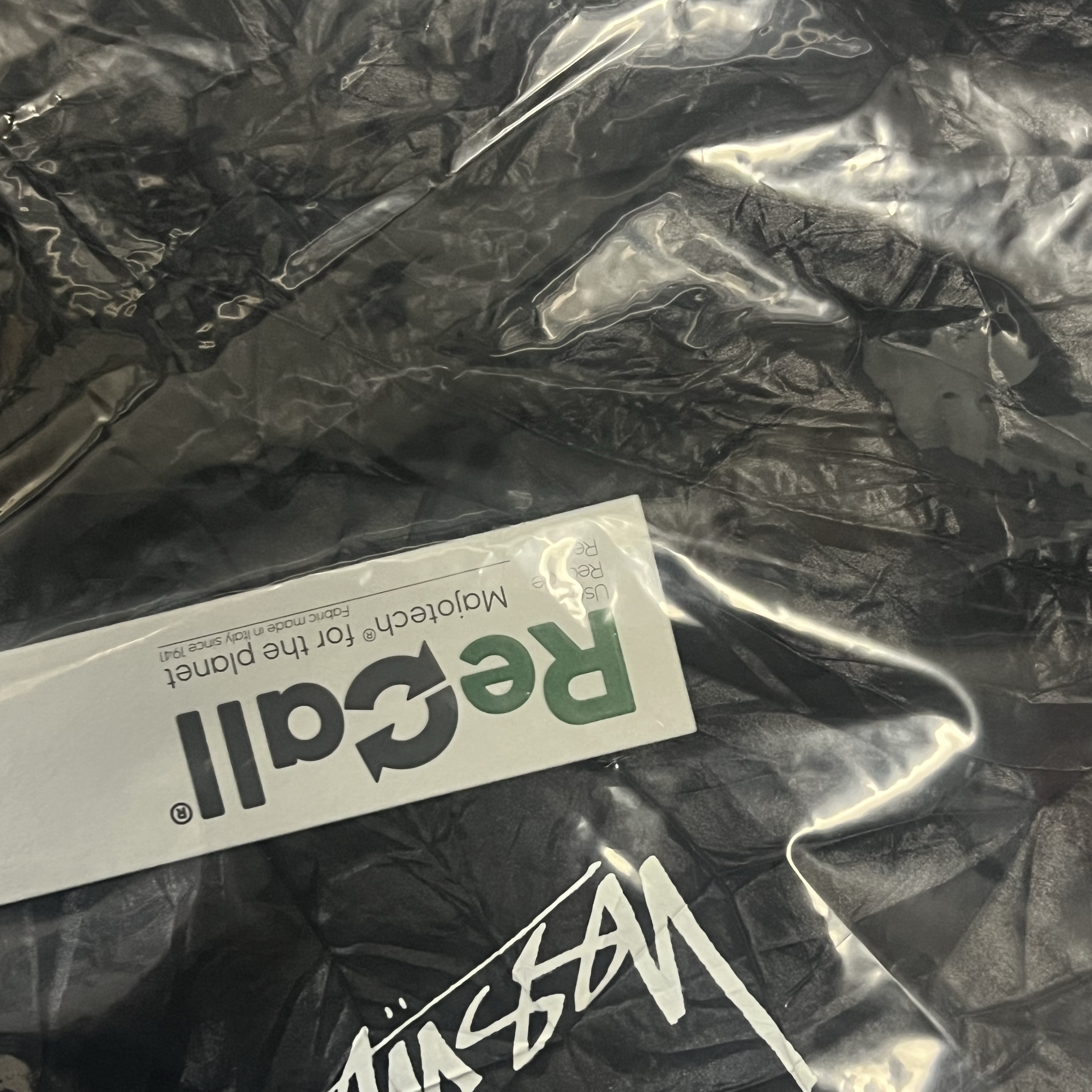 히비히비히빕힙 (@_uuth) 님의 게시물 | KREAM