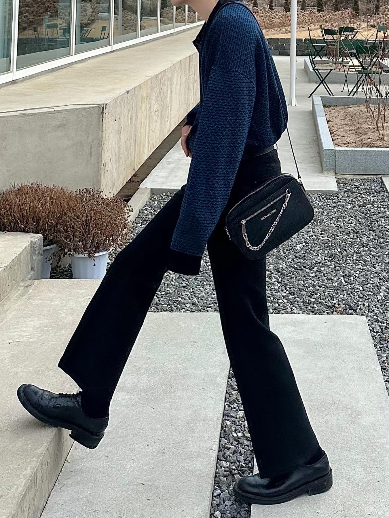 송정현 (@uc5c__) 님의 게시물 | KREAM