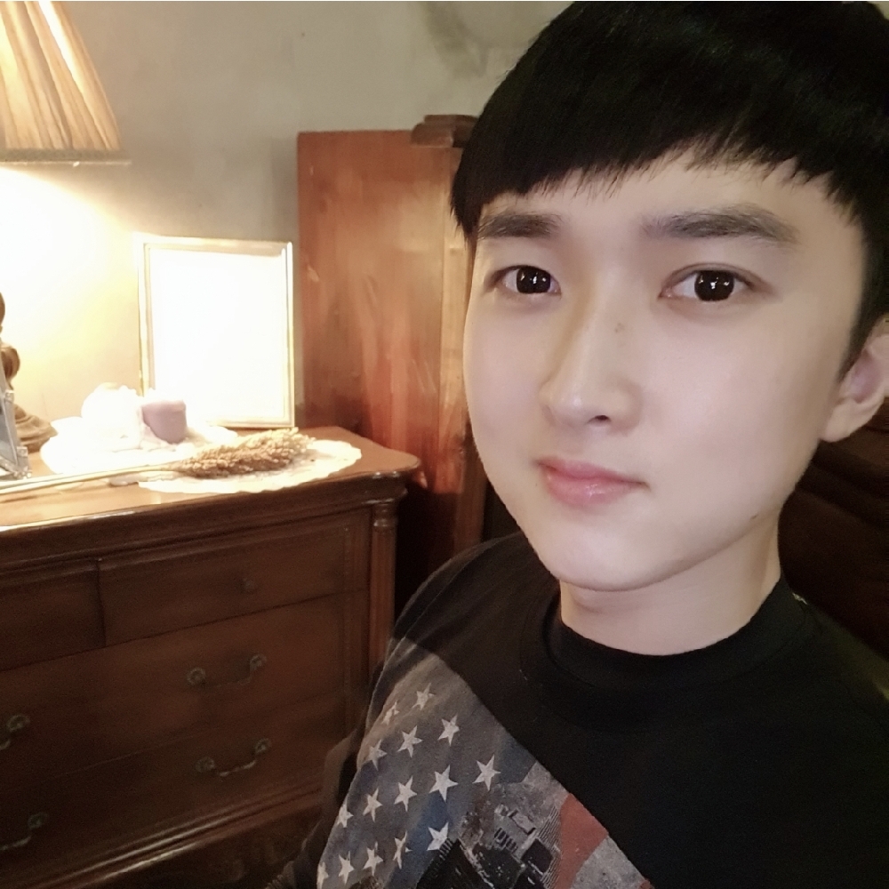 gr.176 (@ryun_sss) 님의 게시물 | KREAM