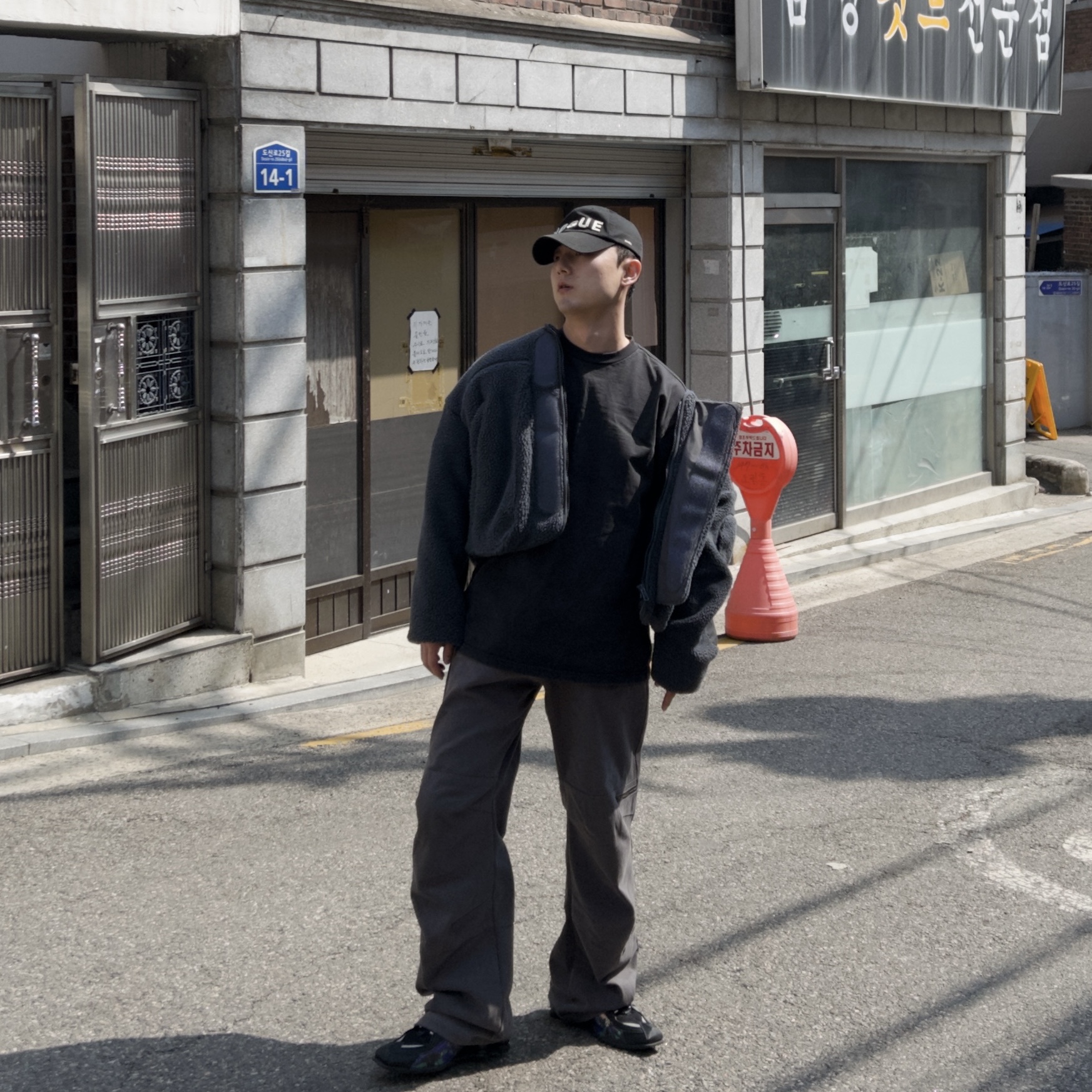 entire studios | KREAM