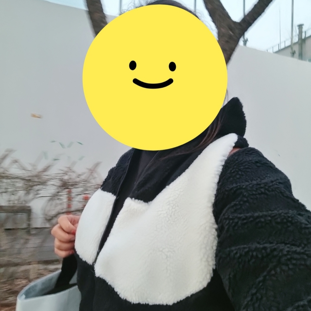 Cassandra (@mossimmo) 님의 게시물 | KREAM