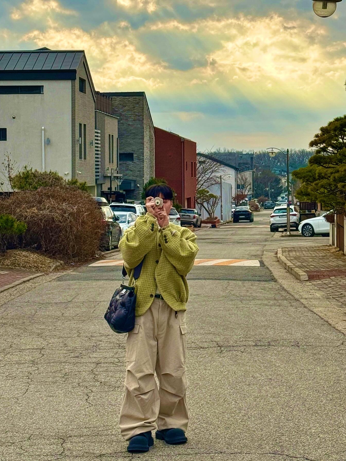 유환동 (@_dong._.u) 님의 게시물 | KREAM