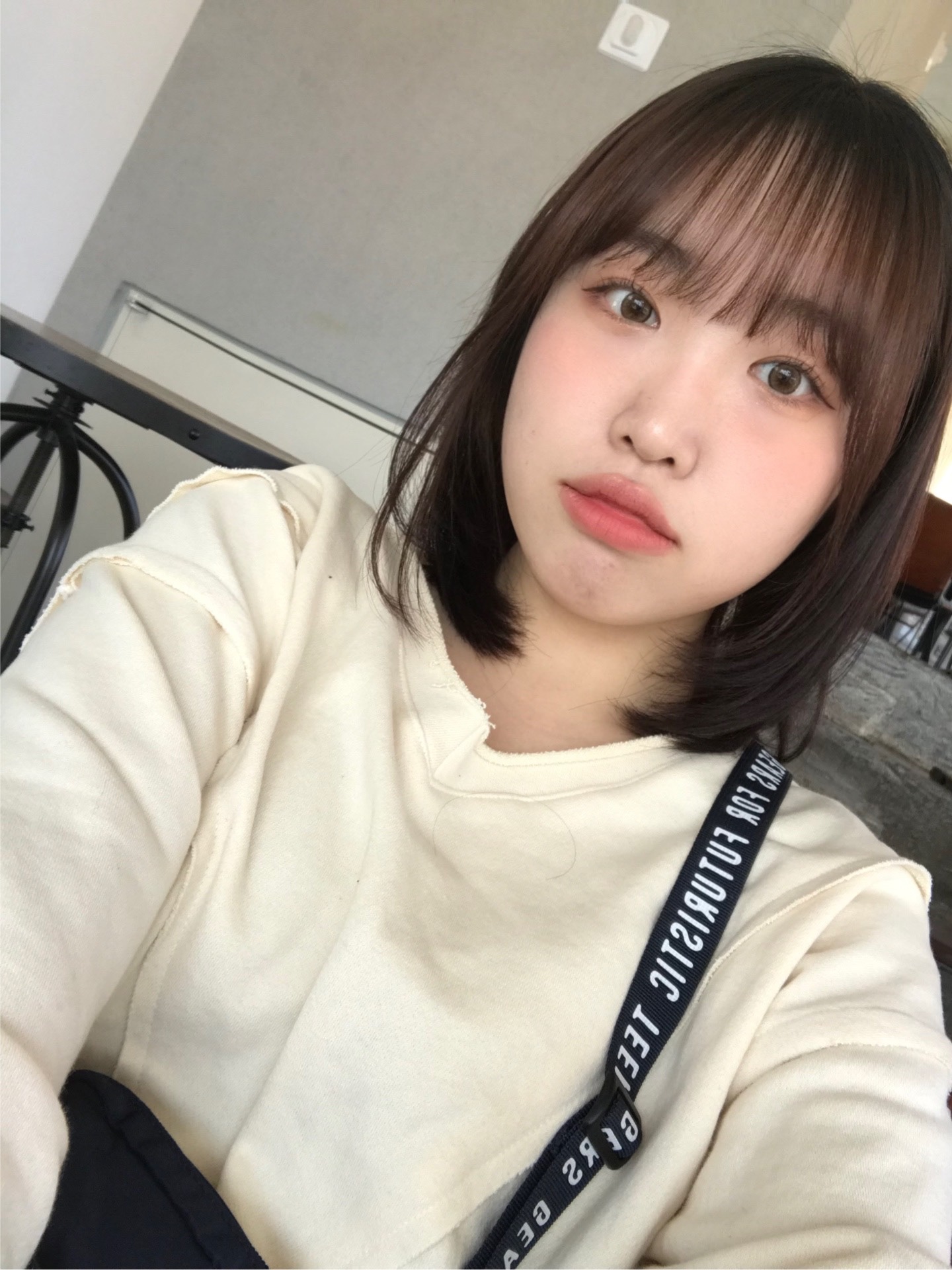 (@y_dam_i) 님의 게시물 | KREAM