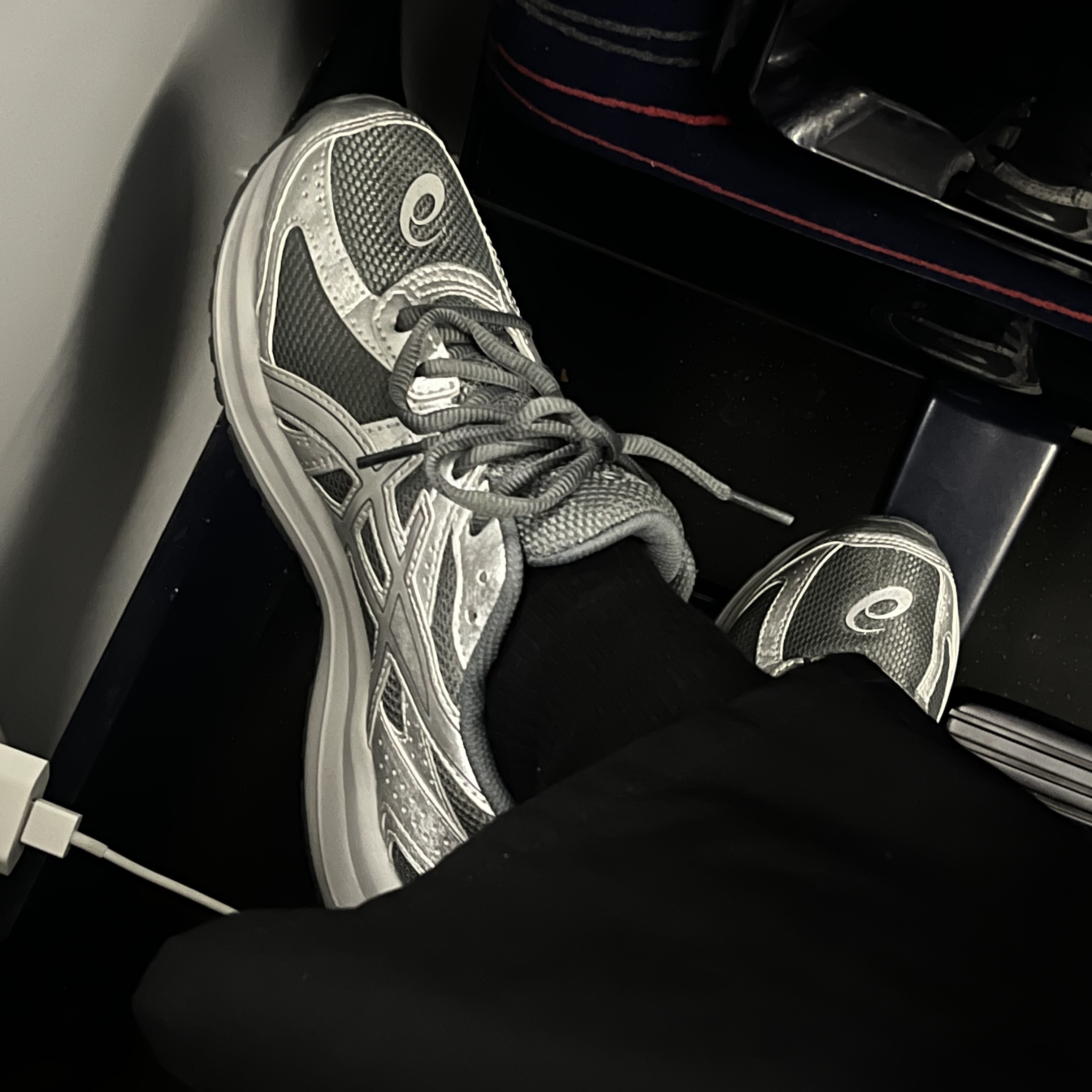 ☺️ (@always) 님의 게시물 | KREAM