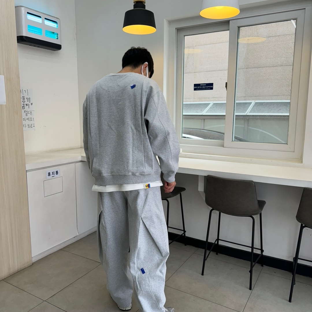 #아더에러셋업 해시태그 STYLE | KREAM