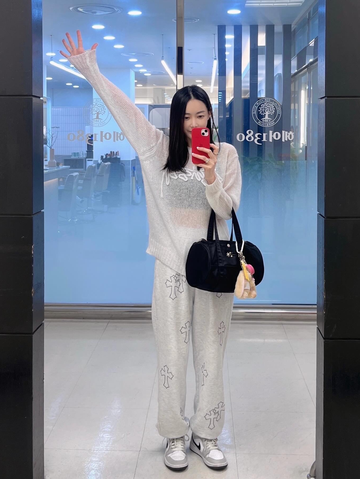 168/ 스투시(m), 조던(250) | KREAM