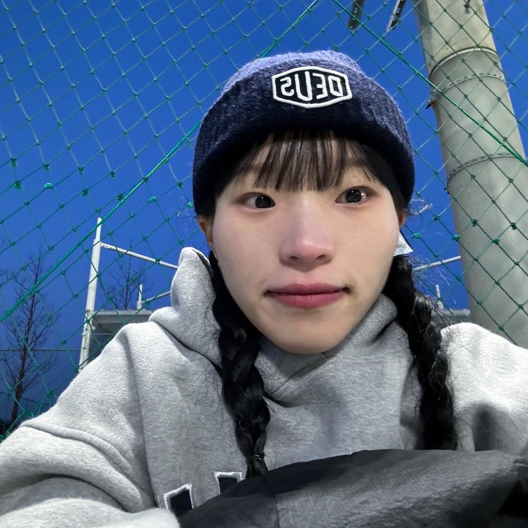 NAOMI (@naomi._) 님의 게시물 | KREAM