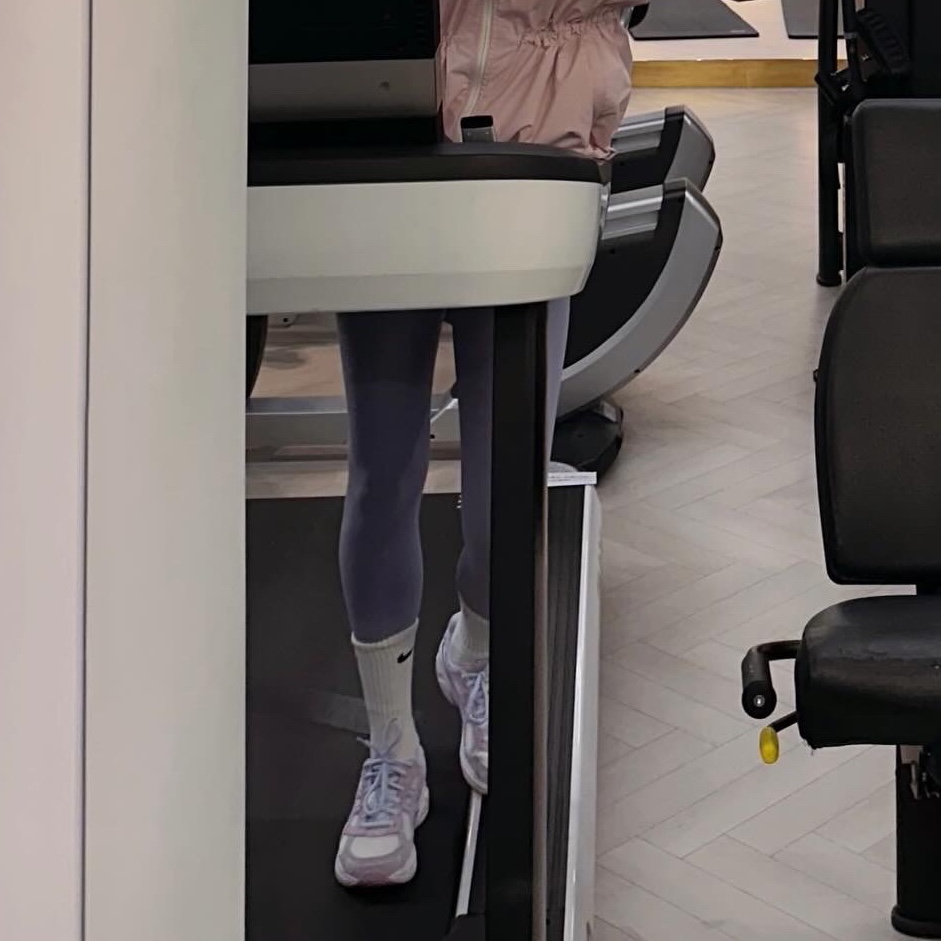 앨리쮸 (@hello_alizzu) 님의 게시물 | KREAM