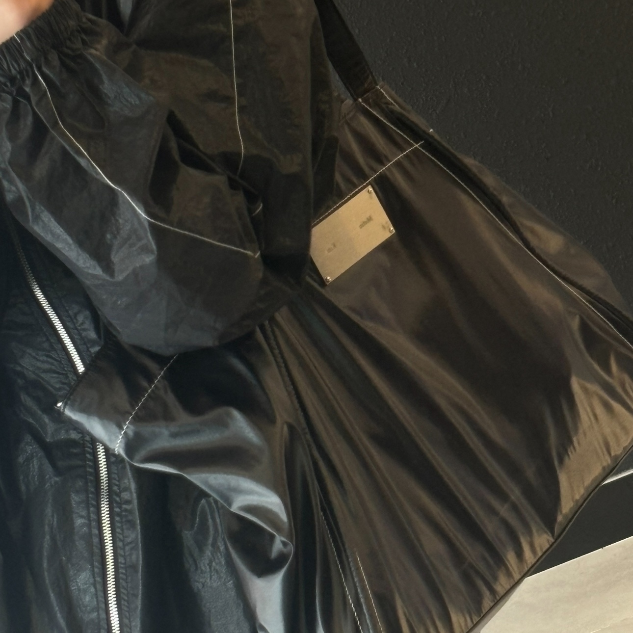 (@ool_o1) 님의 게시물 | KREAM