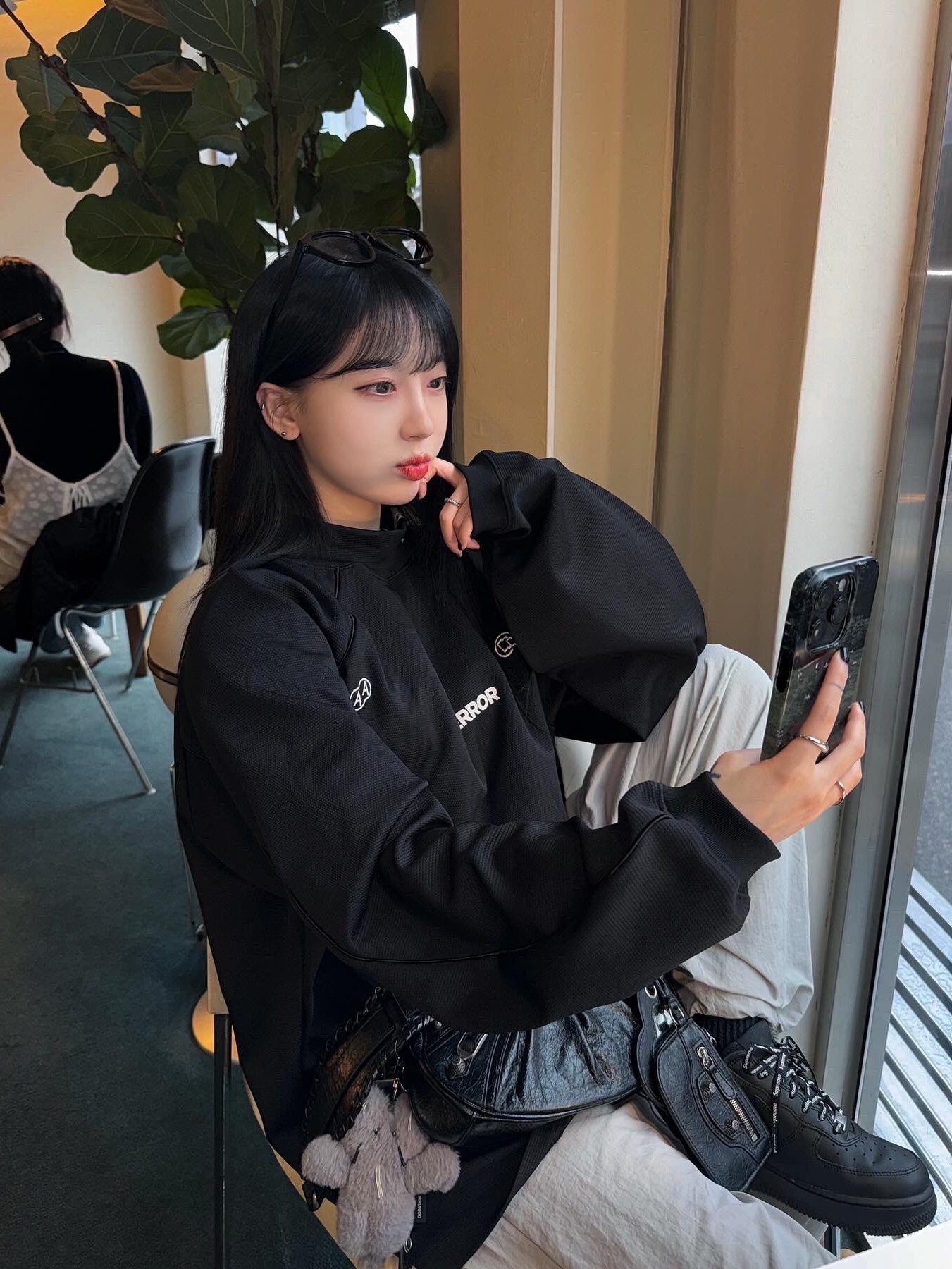 변달옹 (@gnora._.d) 님의 게시물 | KREAM