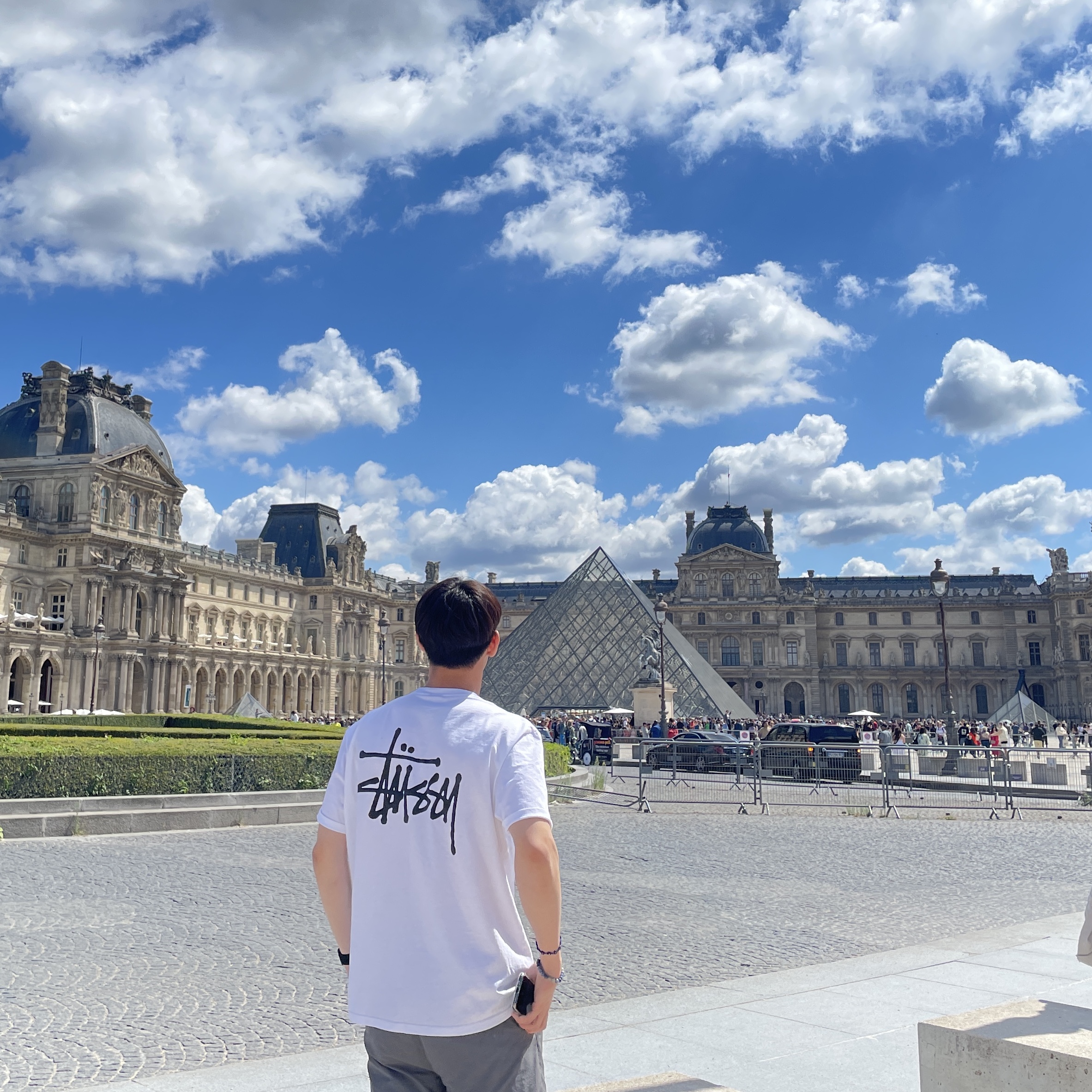 Louvre Paris | KREAM