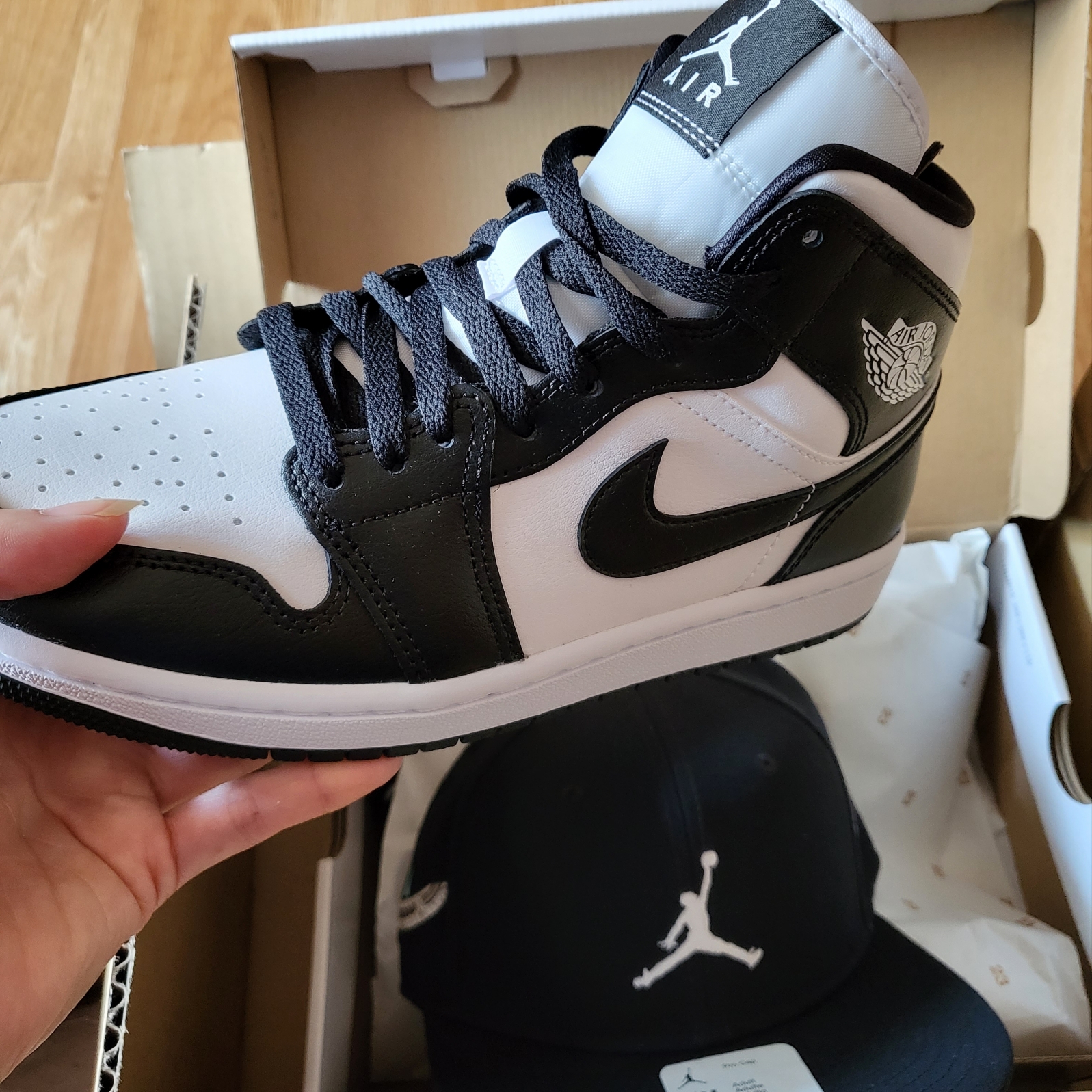 BANJAWAN PAN... (@2e1hsn) 님의 게시물 | KREAM