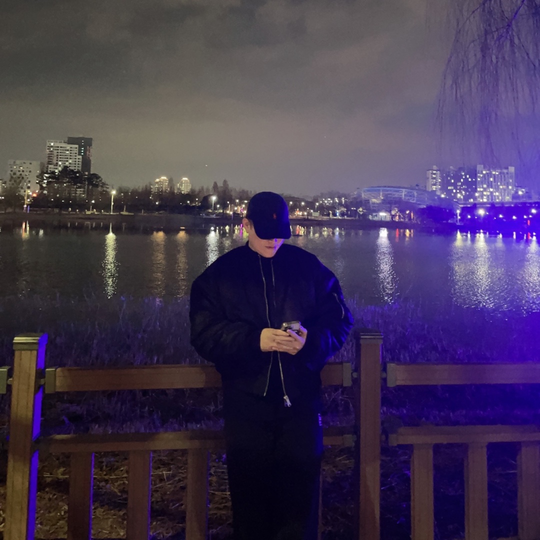 ghdeorms033 (@stepbystep777) 님의 게시물 | KREAM