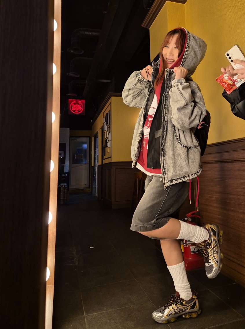 아식스젤퀀텀♥️ | KREAM