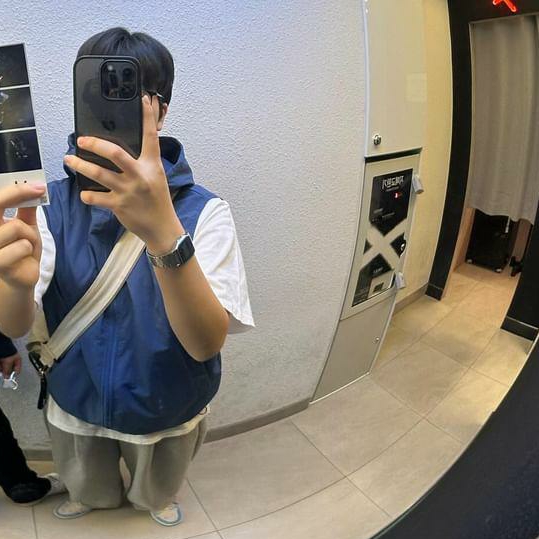 새 신발로 산뜻한 출발 | KREAM