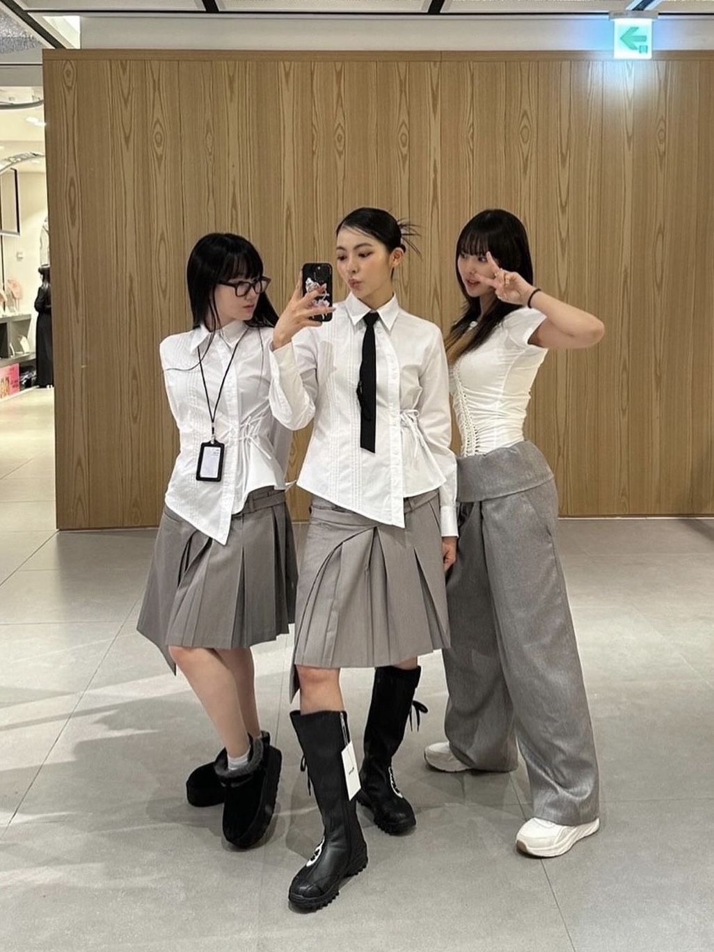 archiving.vi... (@archiving.v...) 님의 게시물 | KREAM