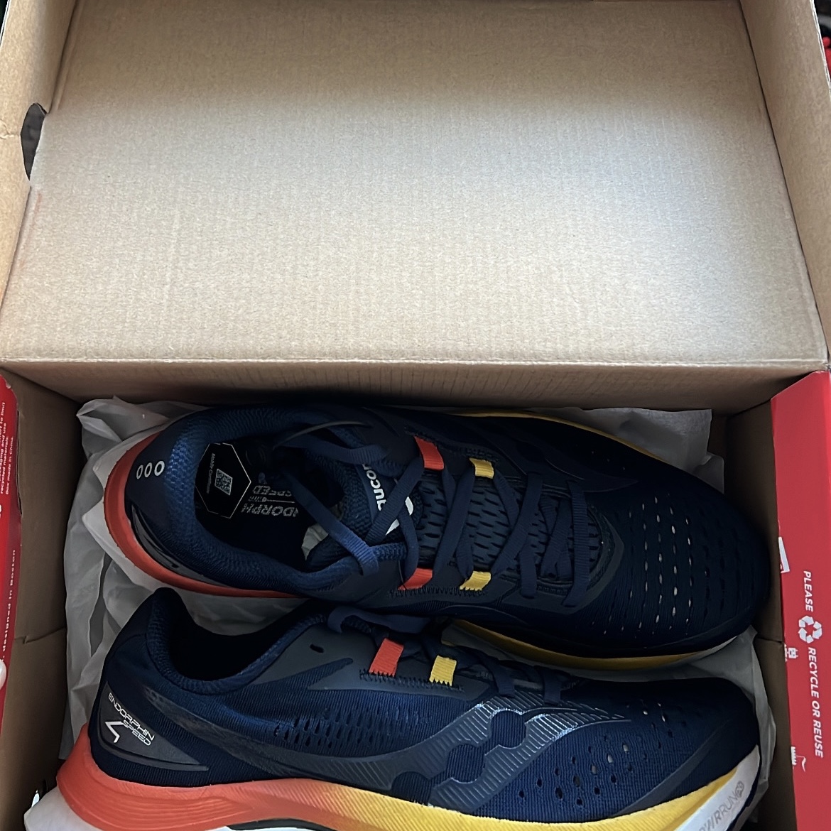 vlrtldjsshdns (@781mbmqn) 님의 게시물 | KREAM