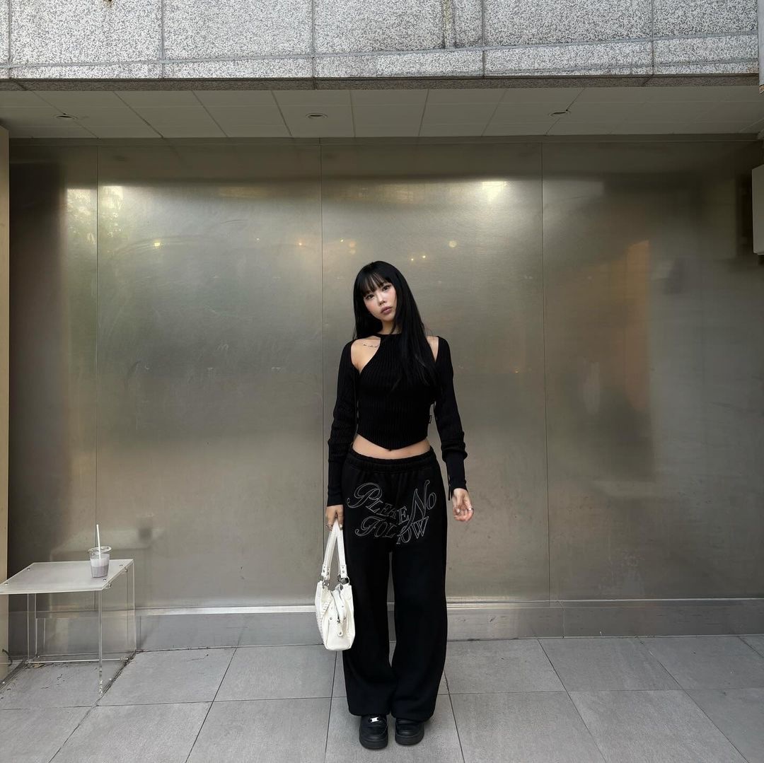 oneul.codi (@oneul.codi) 님의 게시물 | KREAM