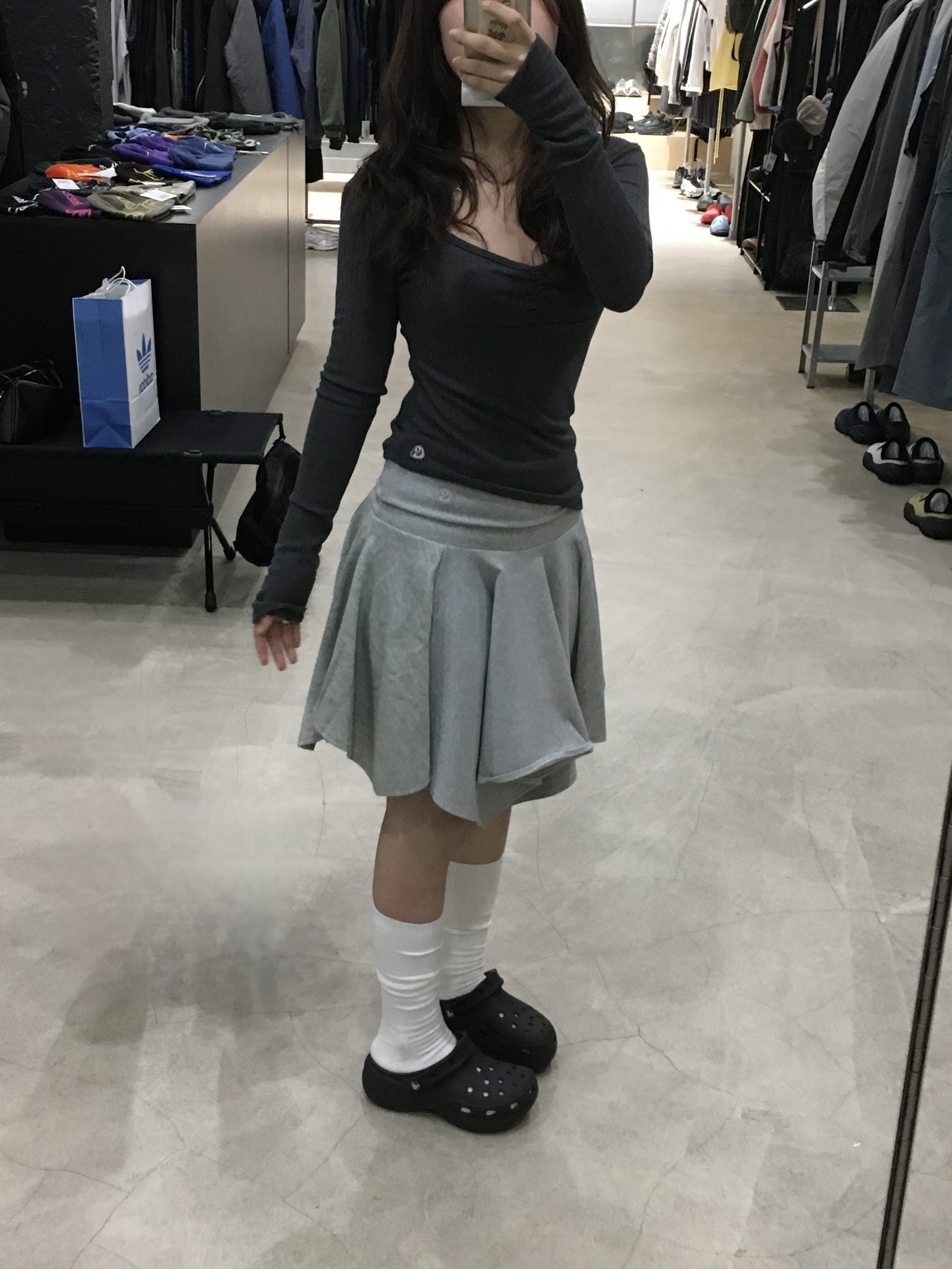 예림 (@yer_1m) 님의 게시물 | KREAM