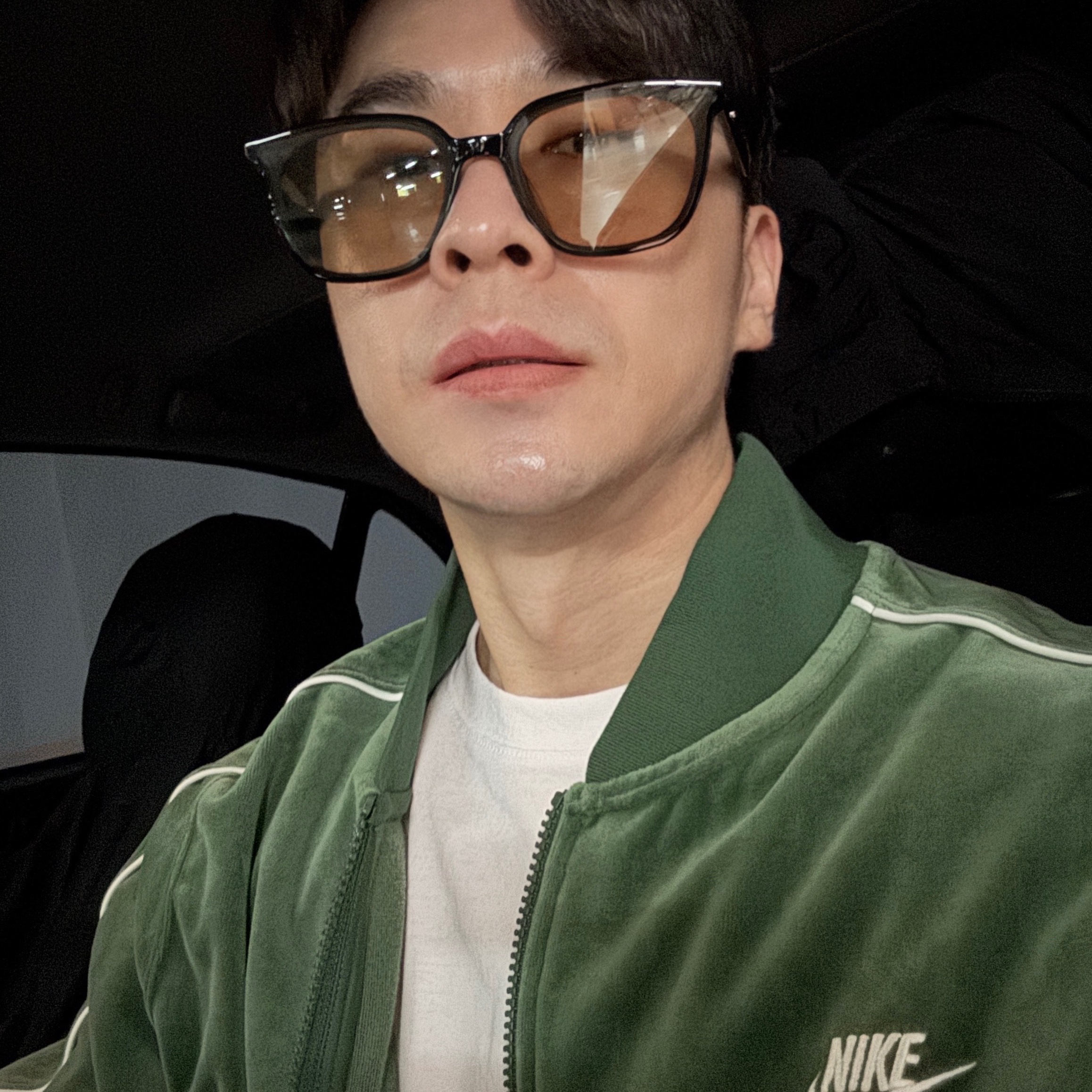 yommi (@___lucky_lee) 님의 게시물 | KREAM