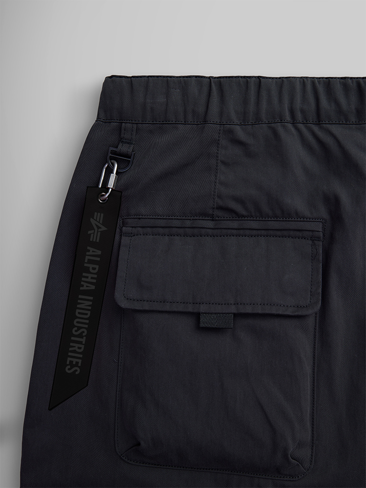 알파인더스트리 오버사이즈 택티컬 팬츠 블랙 | ALPHA INDUSTRIES | KREAM