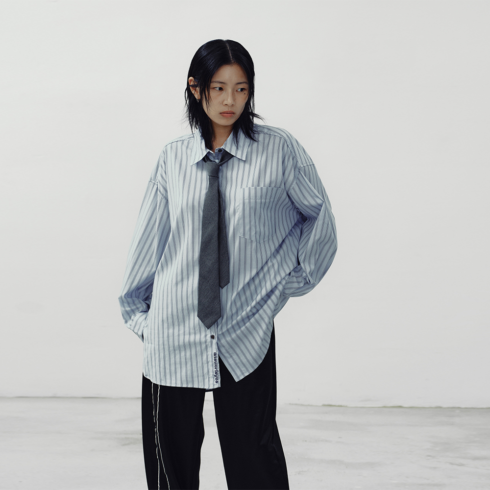 엔써이즈예스 클레이 스트라이프 박시셔츠 | Answerisyes | KREAM
