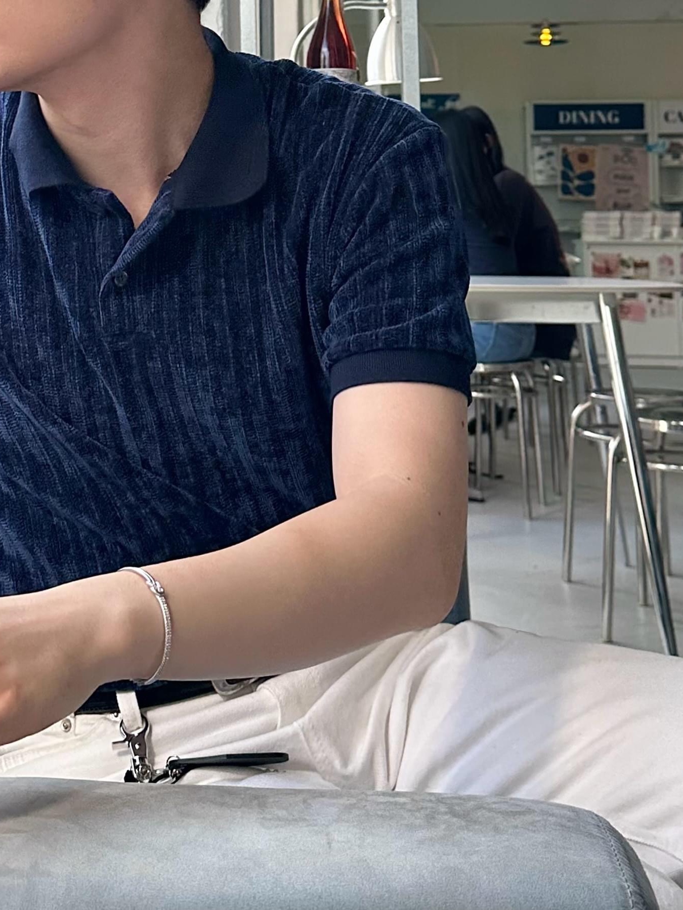 송정현 (@uc5c__) 님의 게시물 | KREAM