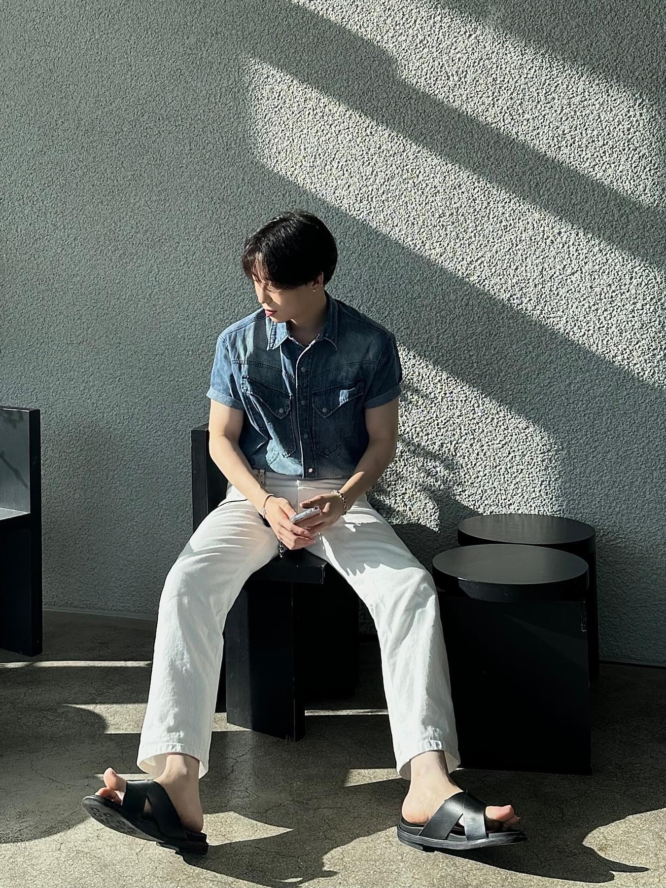 송정현 (@uc5c__) 님의 게시물 | KREAM