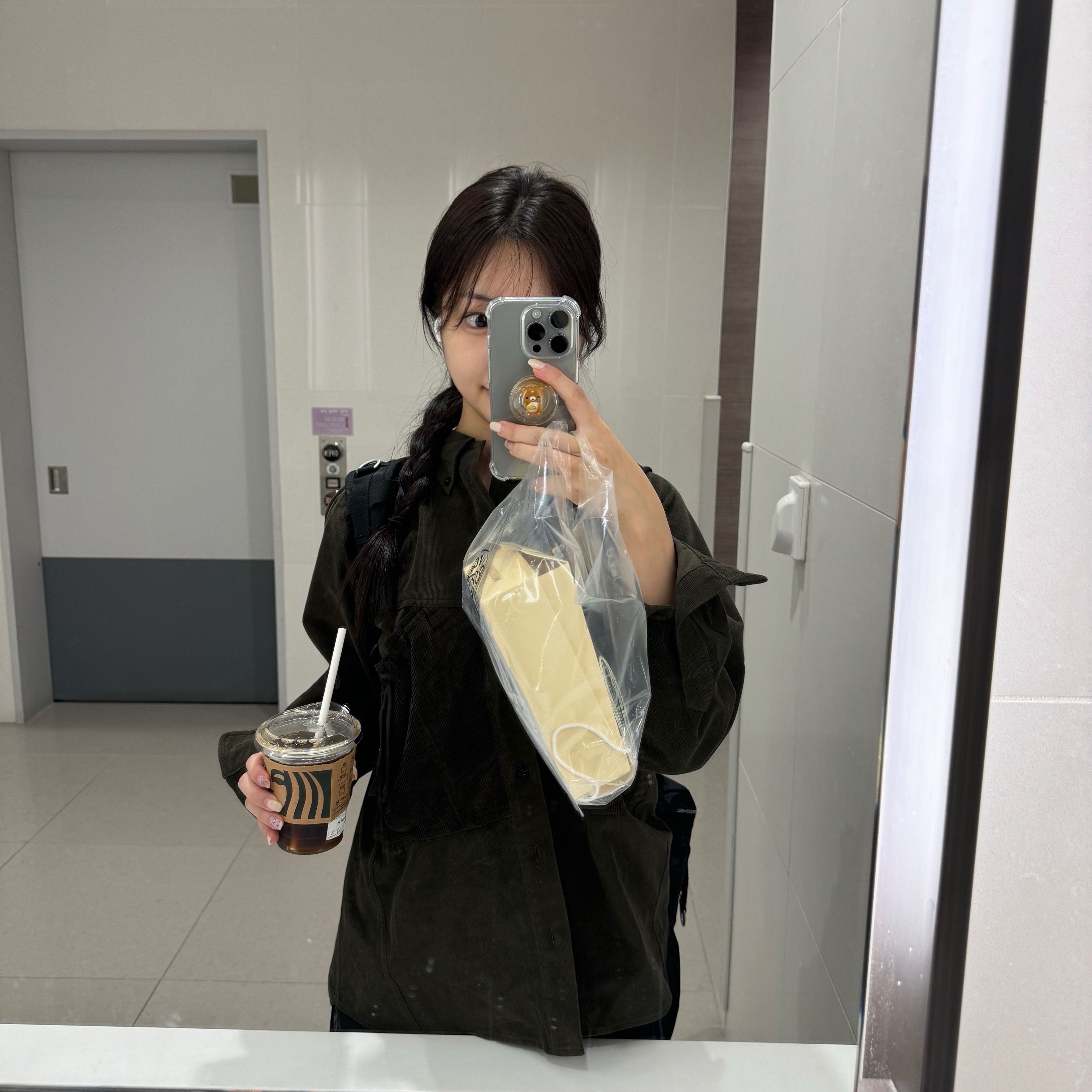 s0me2ya (@some2ya) 님의 게시물 | KREAM