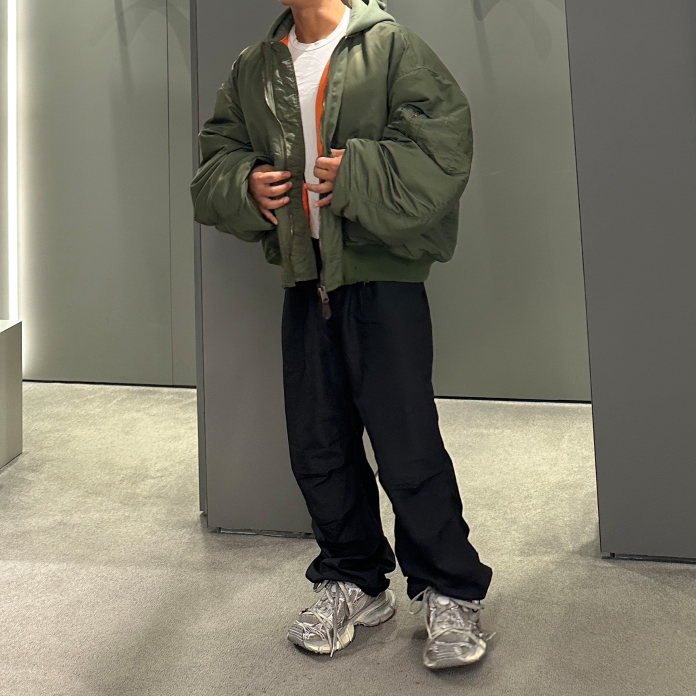 정섭킴 (@sub.kim_j) 님의 게시물 | KREAM