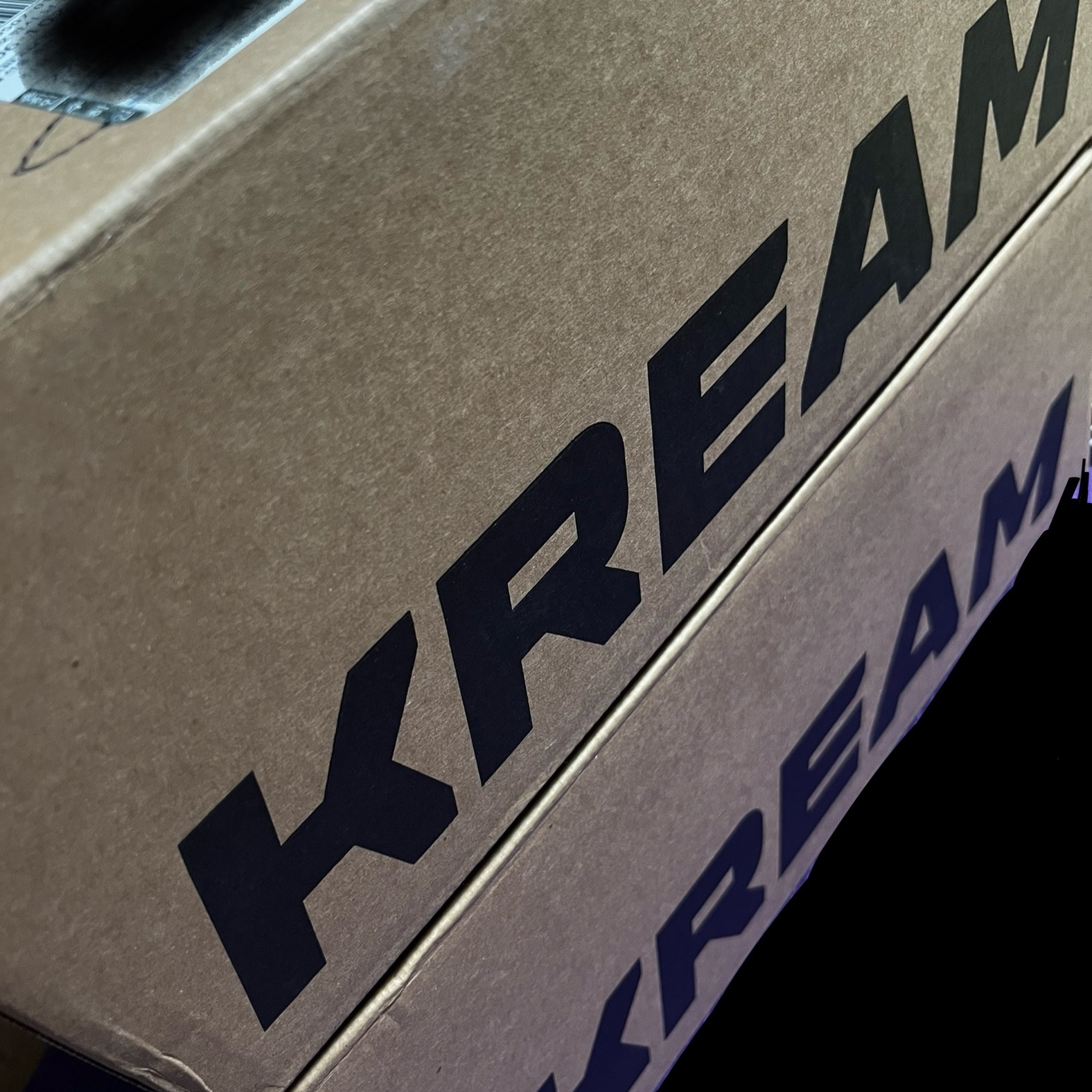 잘샀다 예쁘다 | KREAM