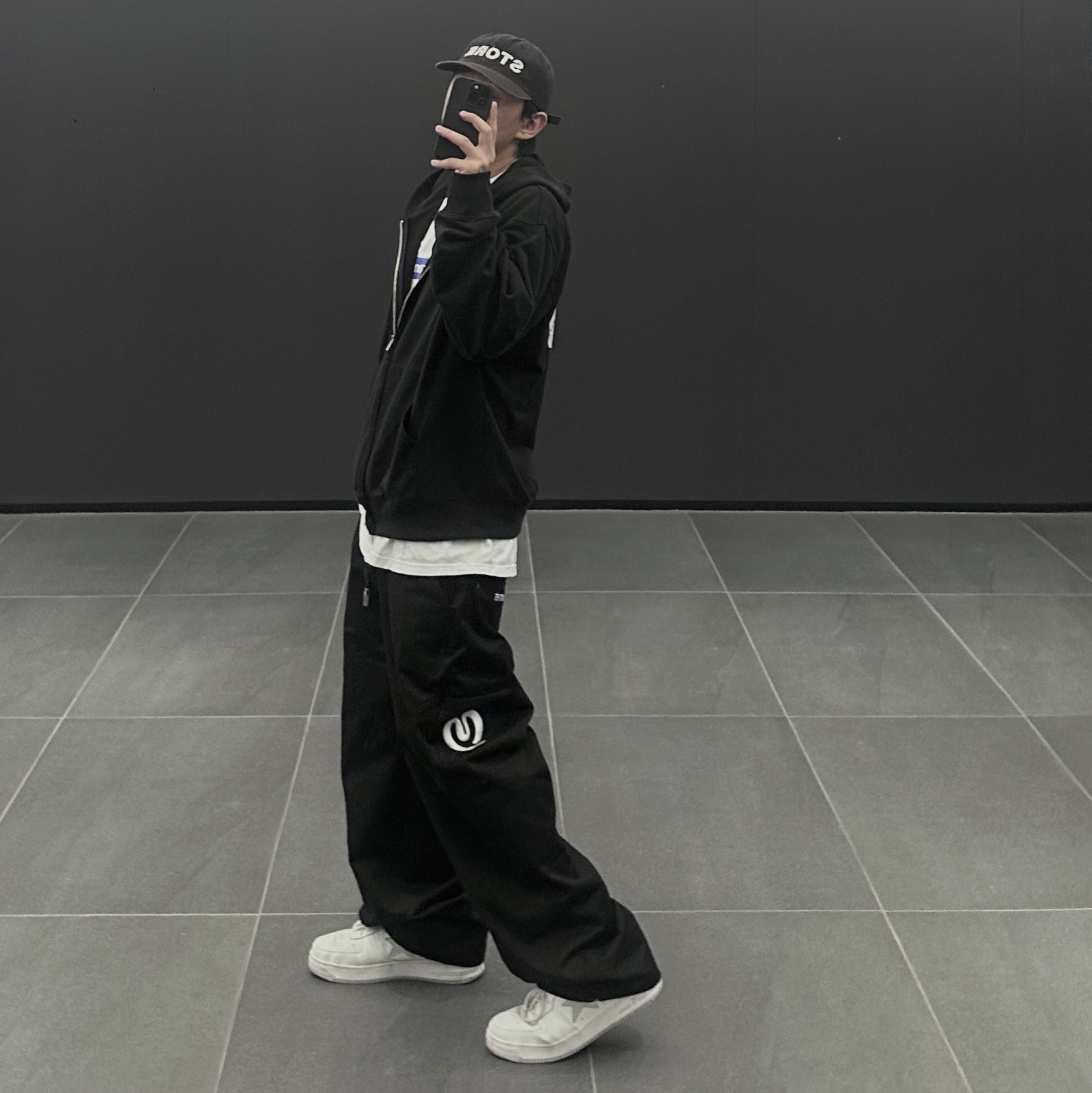 (@ho_jxng) 님의 게시물 | KREAM