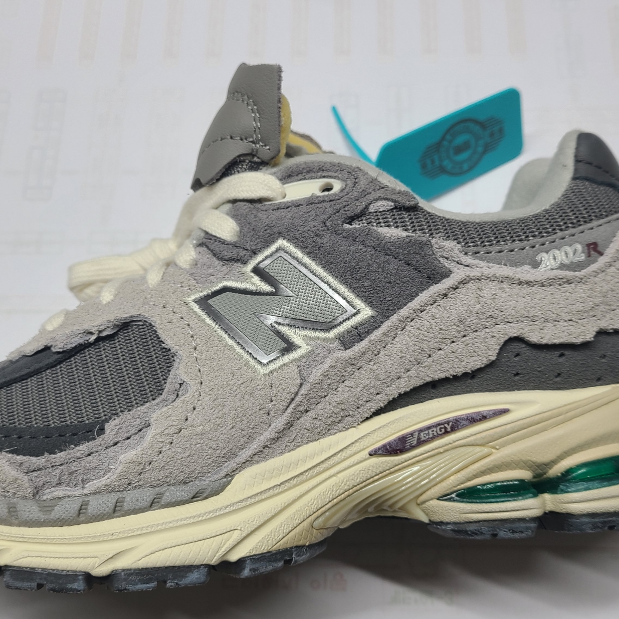 뉴발M2002RDA 225 | KREAM