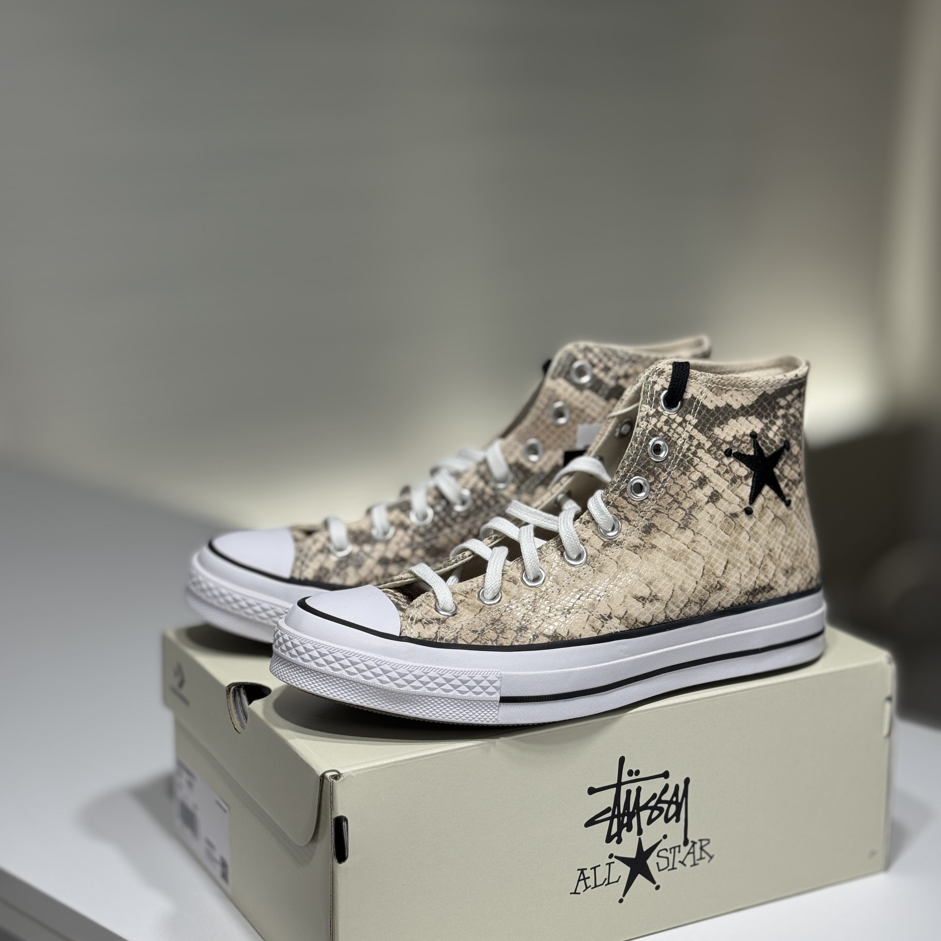 intellij (@intellij) 님의 게시물 | KREAM