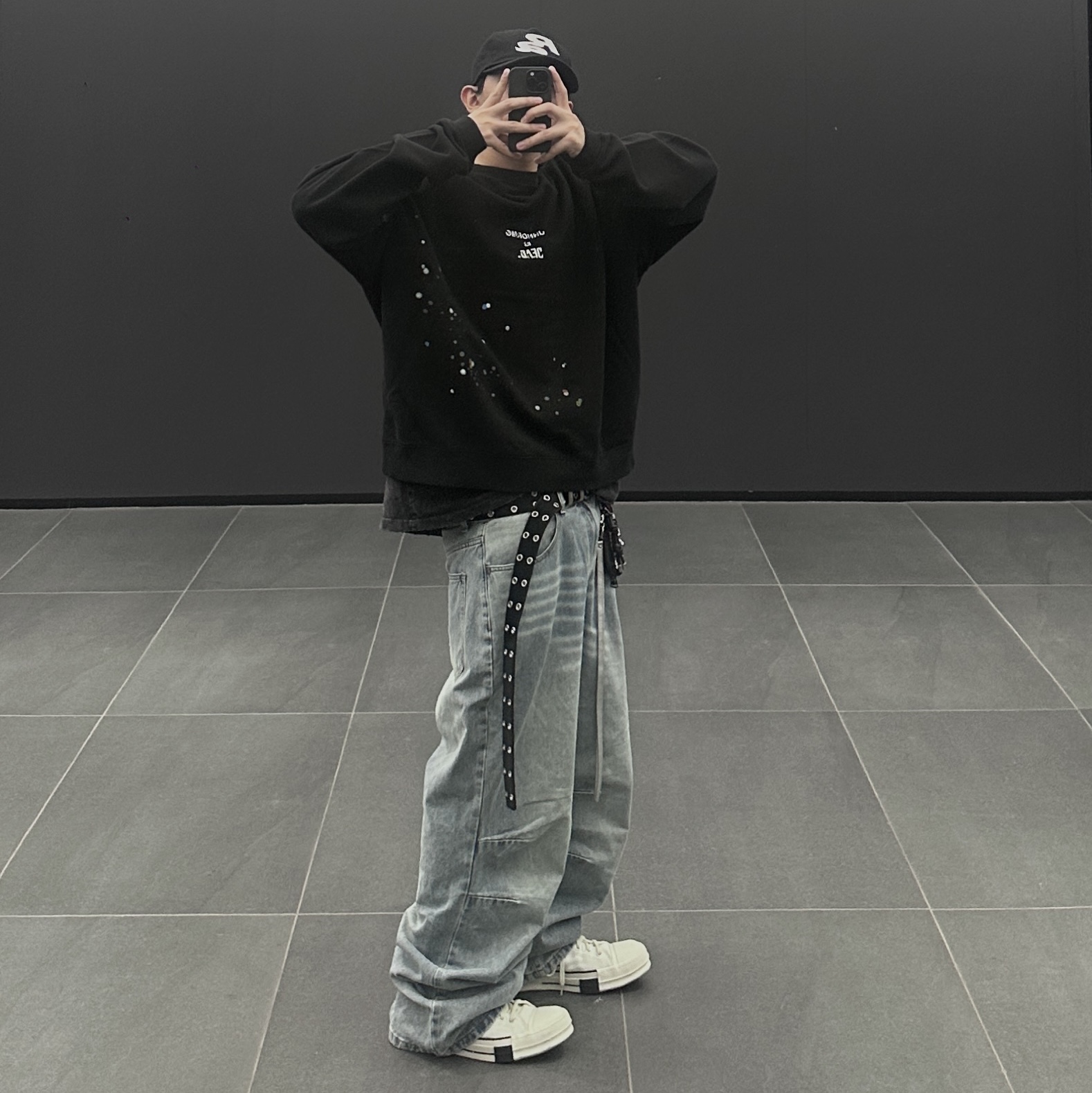 (@ho_jxng) 님의 게시물 | KREAM