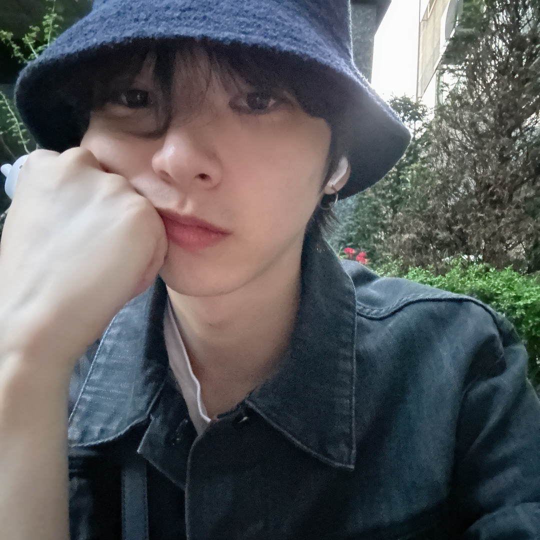 정이한 (@2_han) 님의 게시물 | KREAM