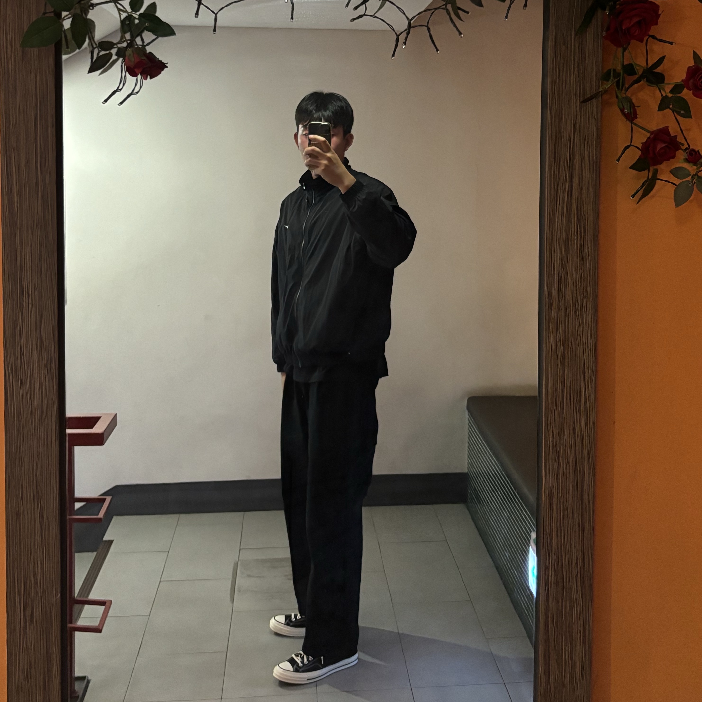 mnbvm (@mnbvm) 님의 게시물 | KREAM