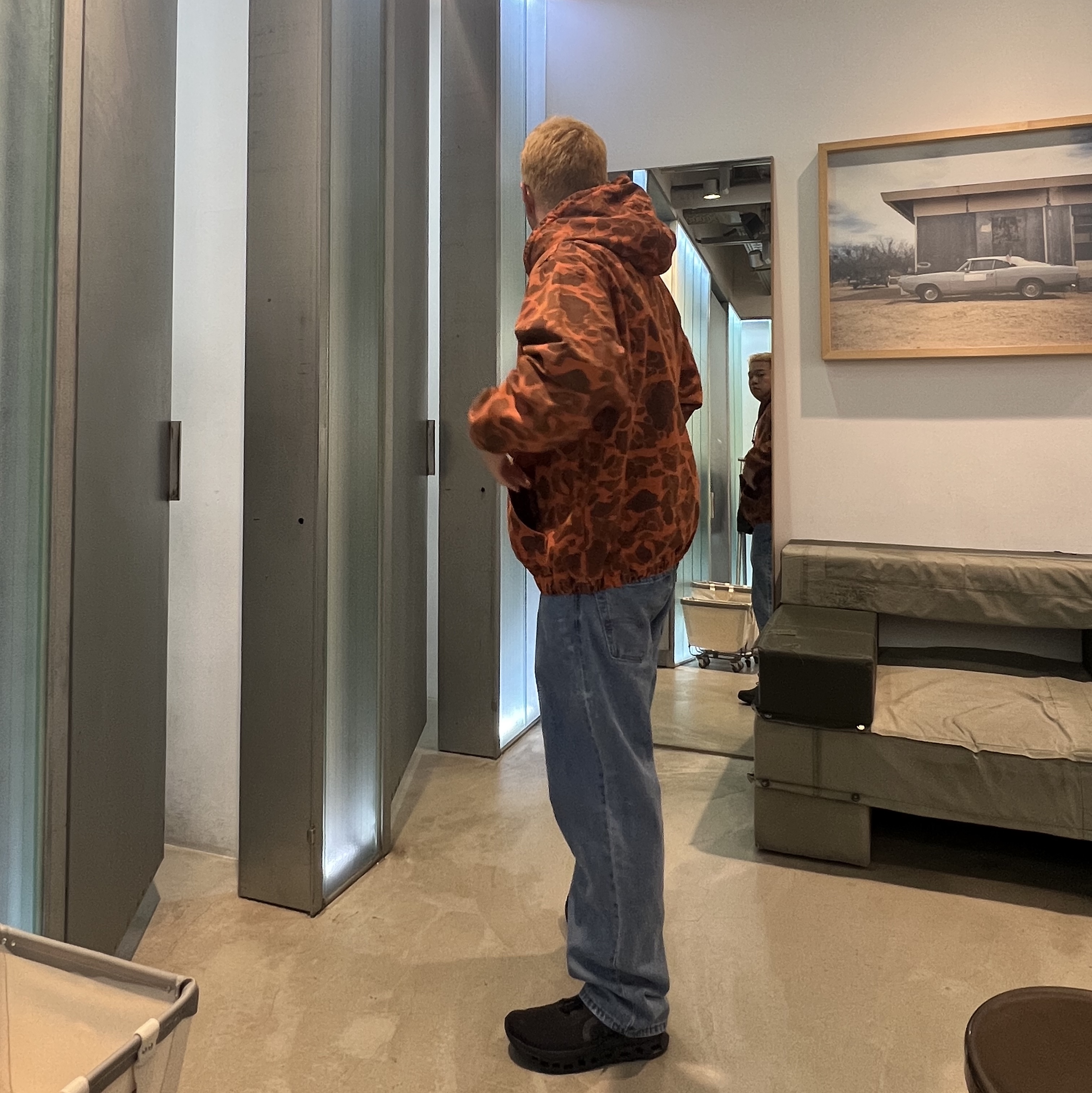 김근본의 옷장21 | KREAM