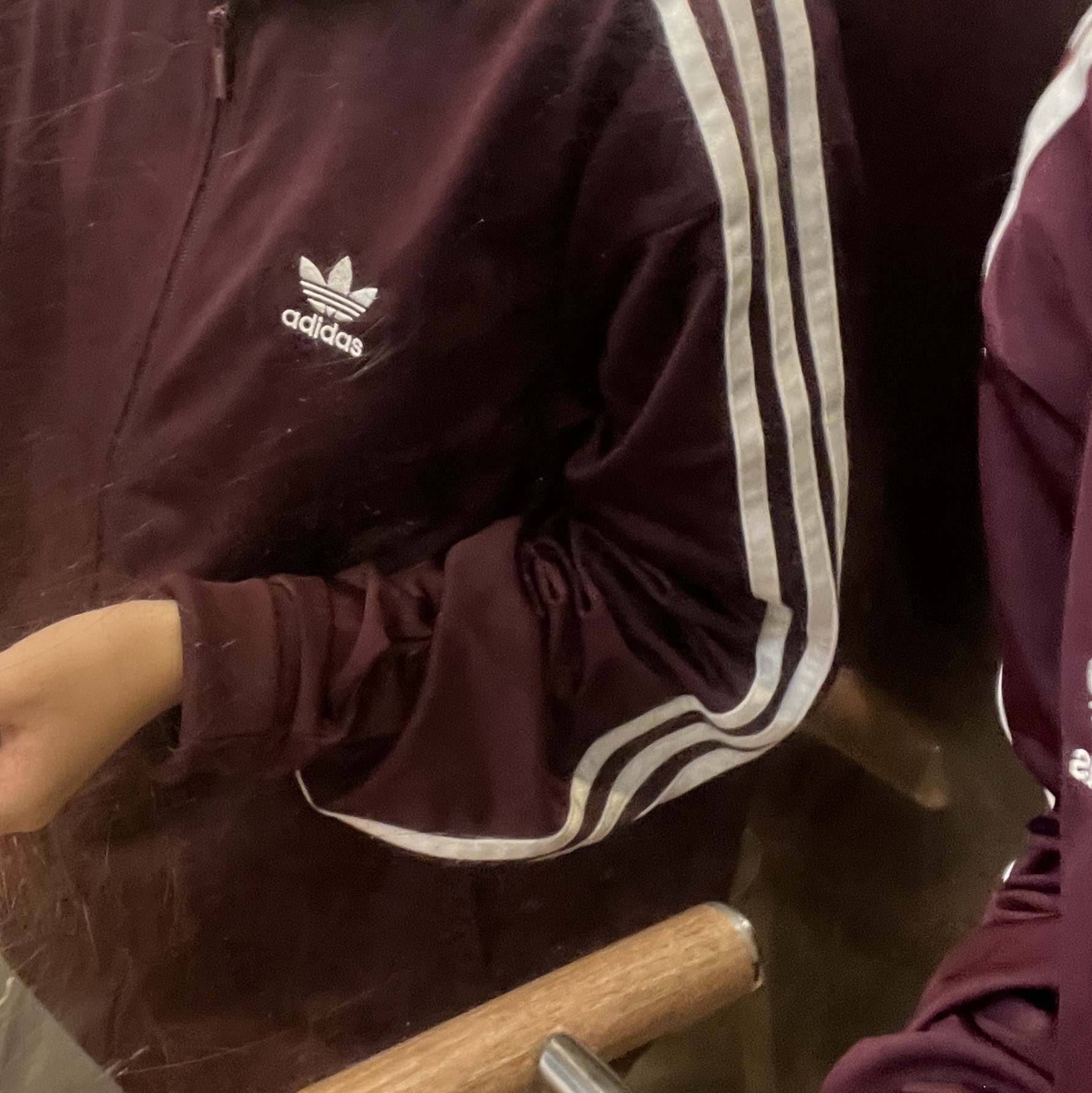 6v8fvcvjzc (@cbv5vv) 님의 게시물 | KREAM