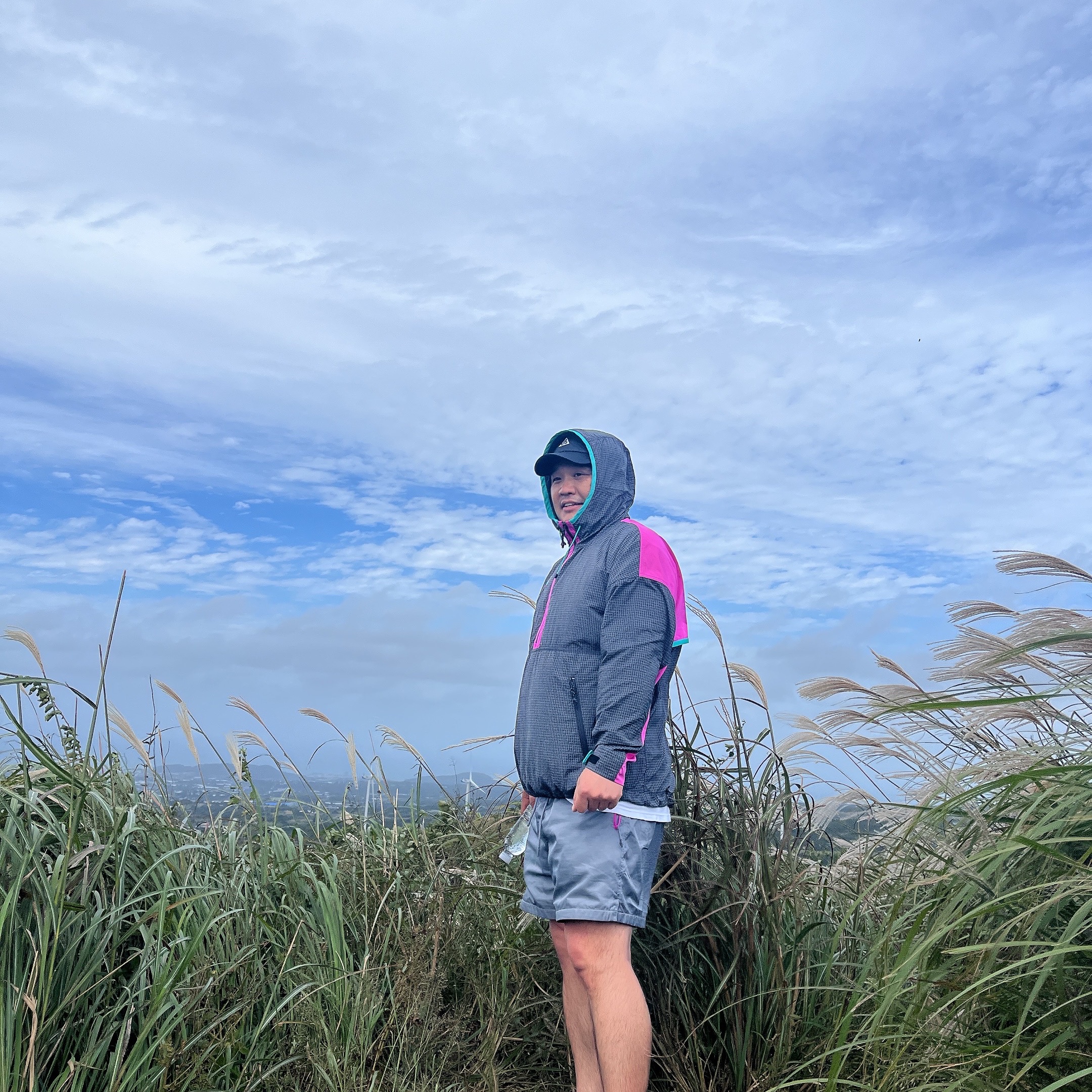 스바 (@seuba1) 님의 게시물 | KREAM