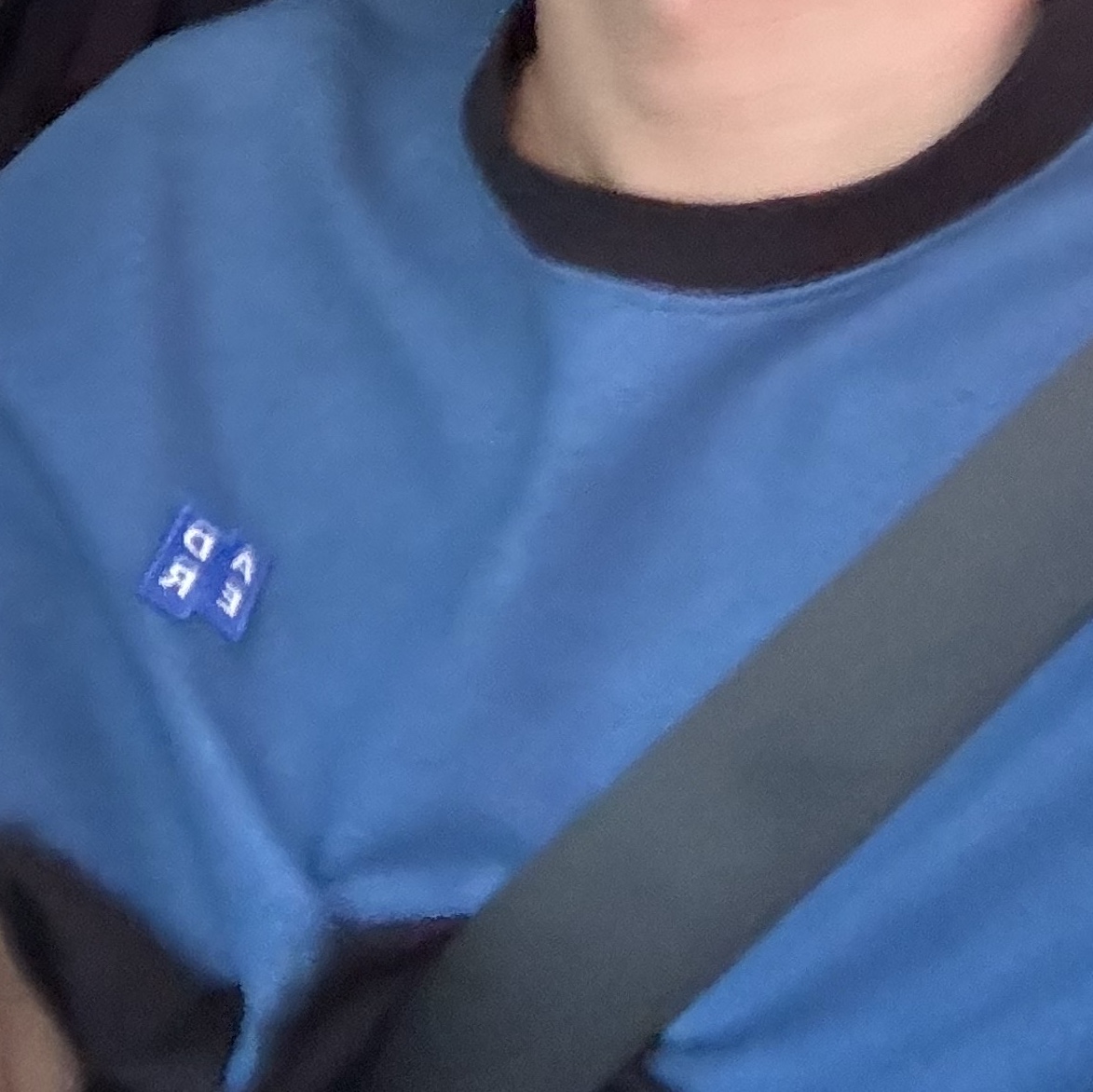 (@333.3) 님의 게시물 | KREAM