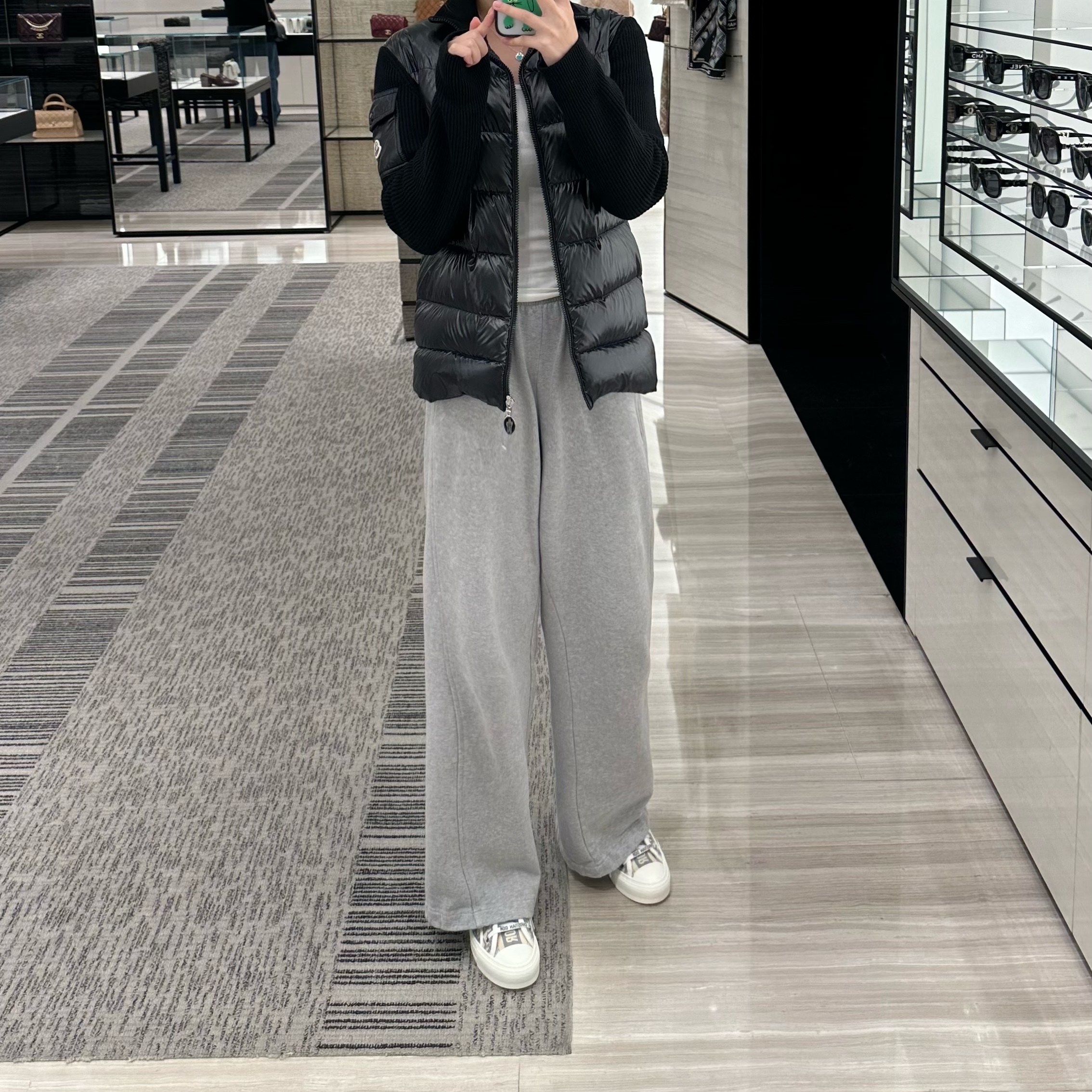 몽클레르 여성 사이즈 무조건 Xs | KREAM