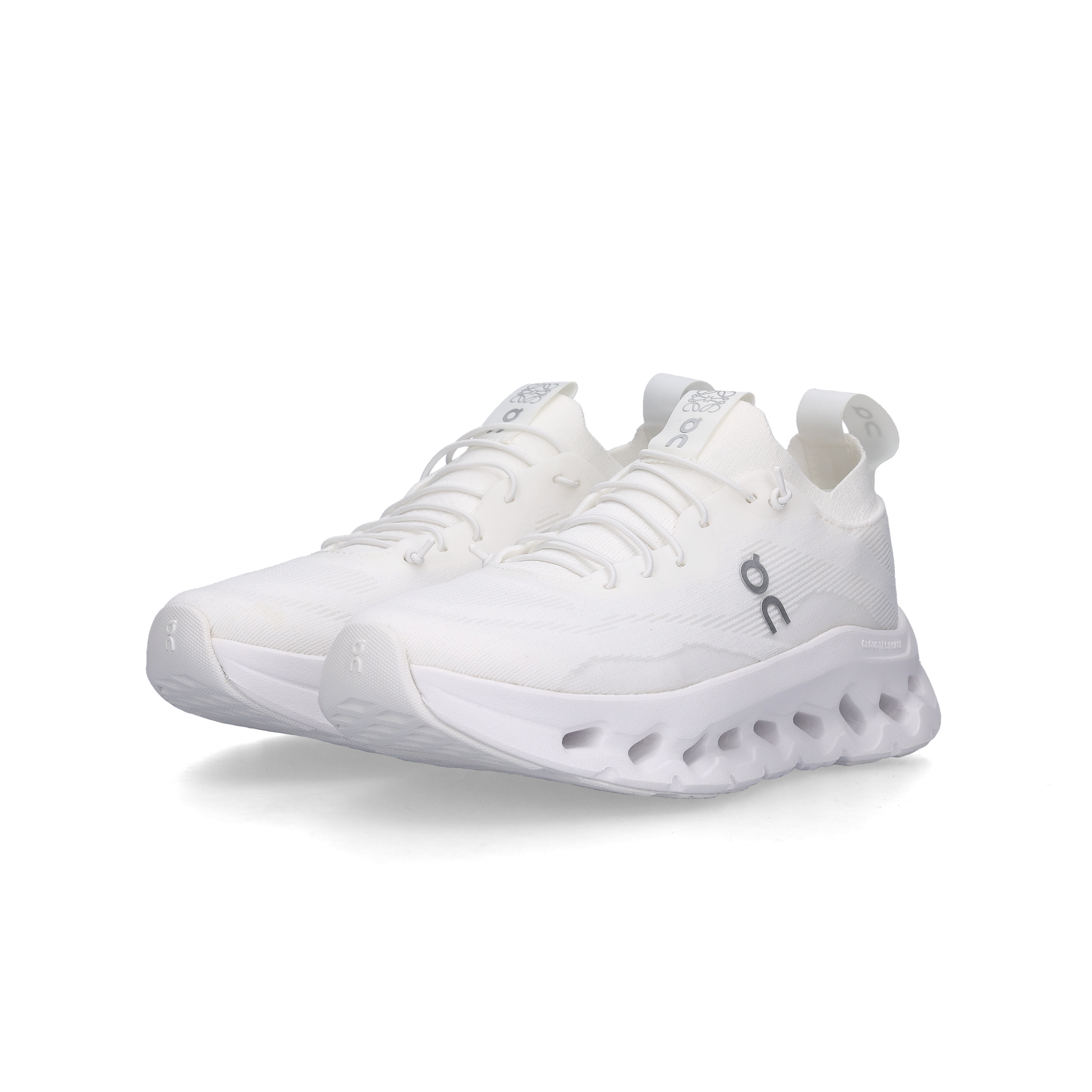 (W) 로에베 x 온 러닝 클라우드틸트 올 화이트 | KREAM