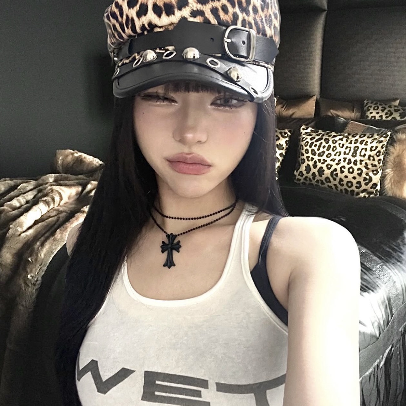 Huuuuu。 (@czvios) 님의 게시물 | KREAM