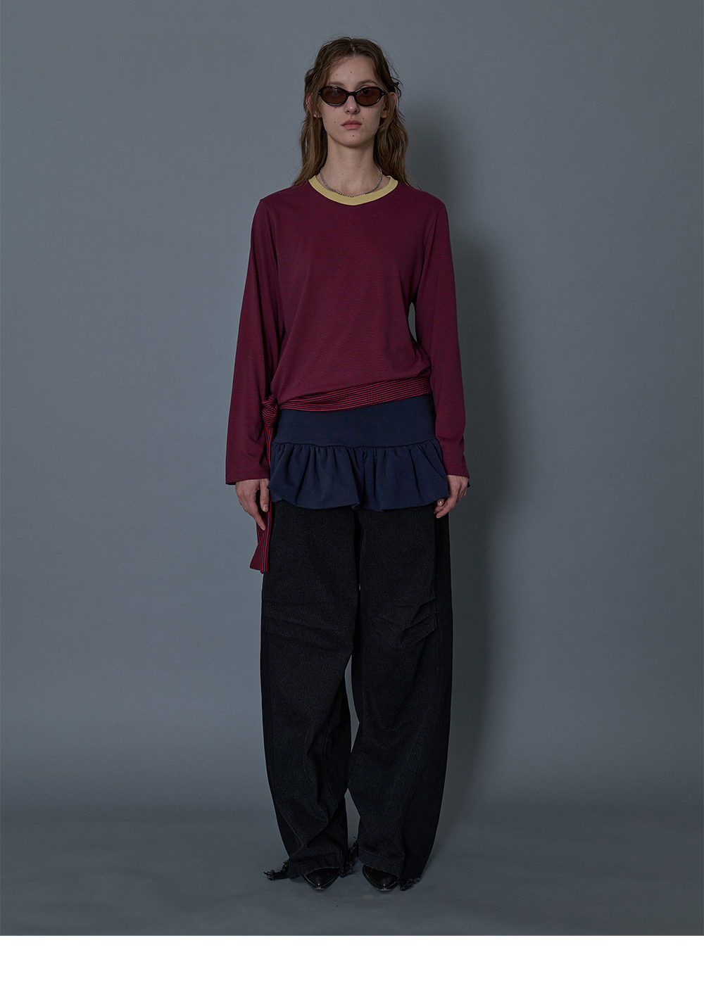 경 타이 스트라이프 롱슬리브 티 레드 & 네이비 | Gyeong | KREAM