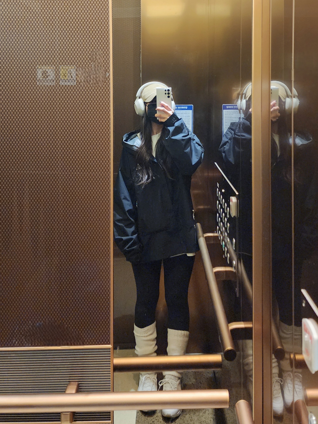 (@dong2yi) 님의 게시물 | KREAM